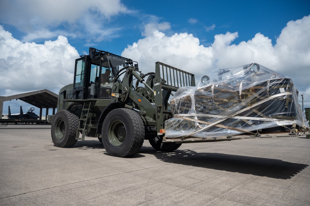 18th LRS Deployment and Distribution Flight Keeps Kadena’s Mission Moving