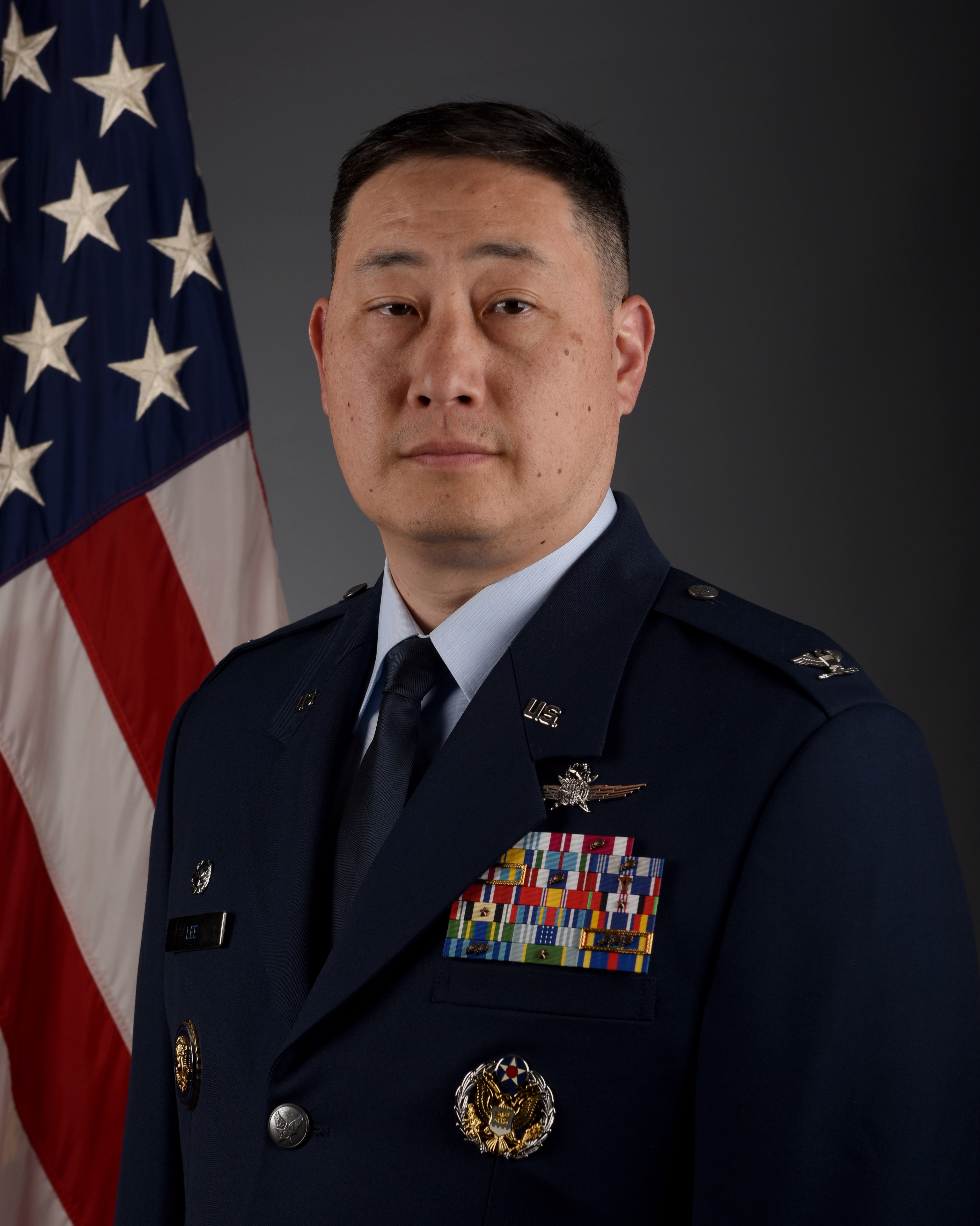 Col Siyeon Lee