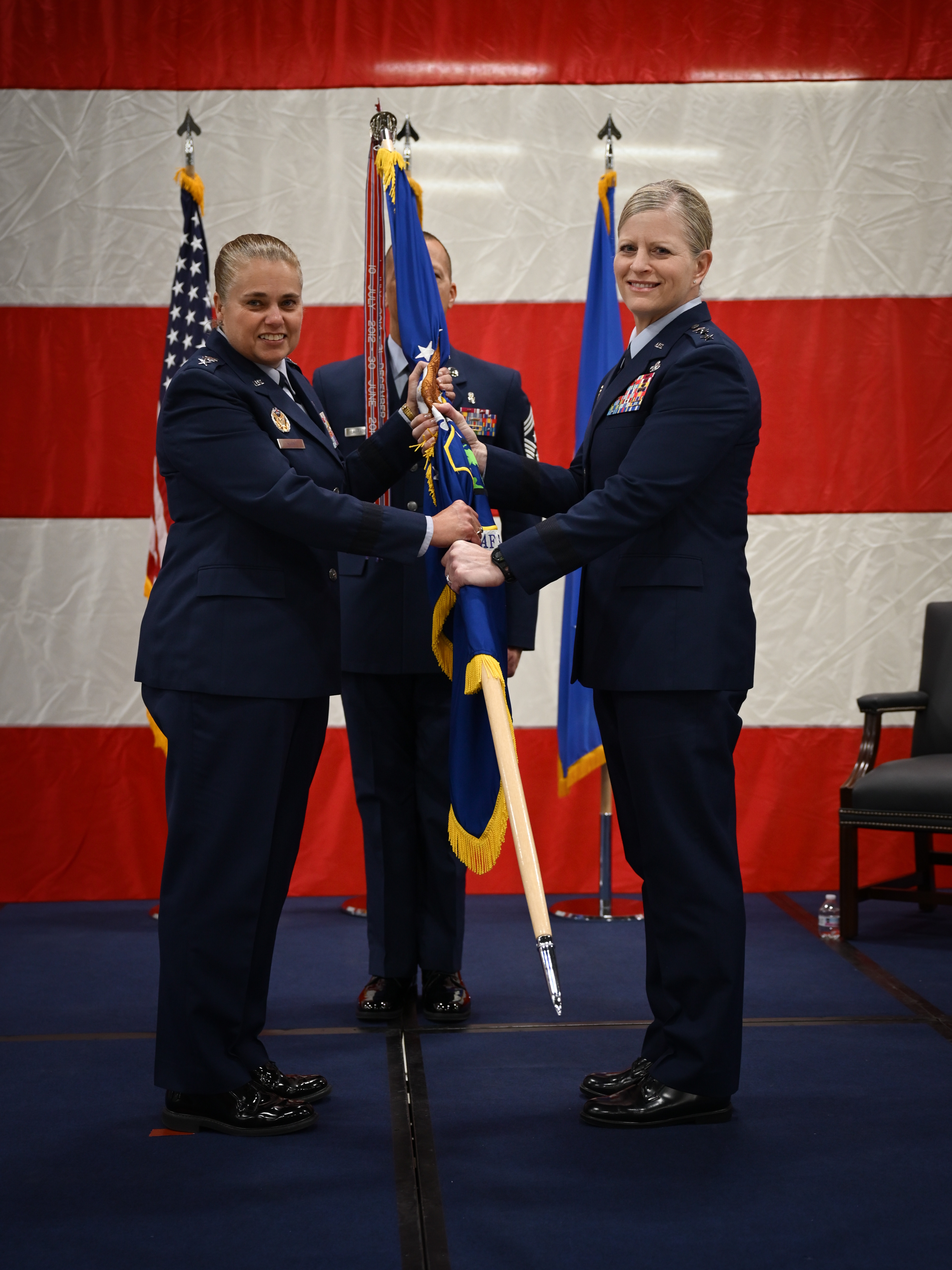 Lt Gen Jennifer Hammerstedt takes charge as new AFSC commander > Robins ...