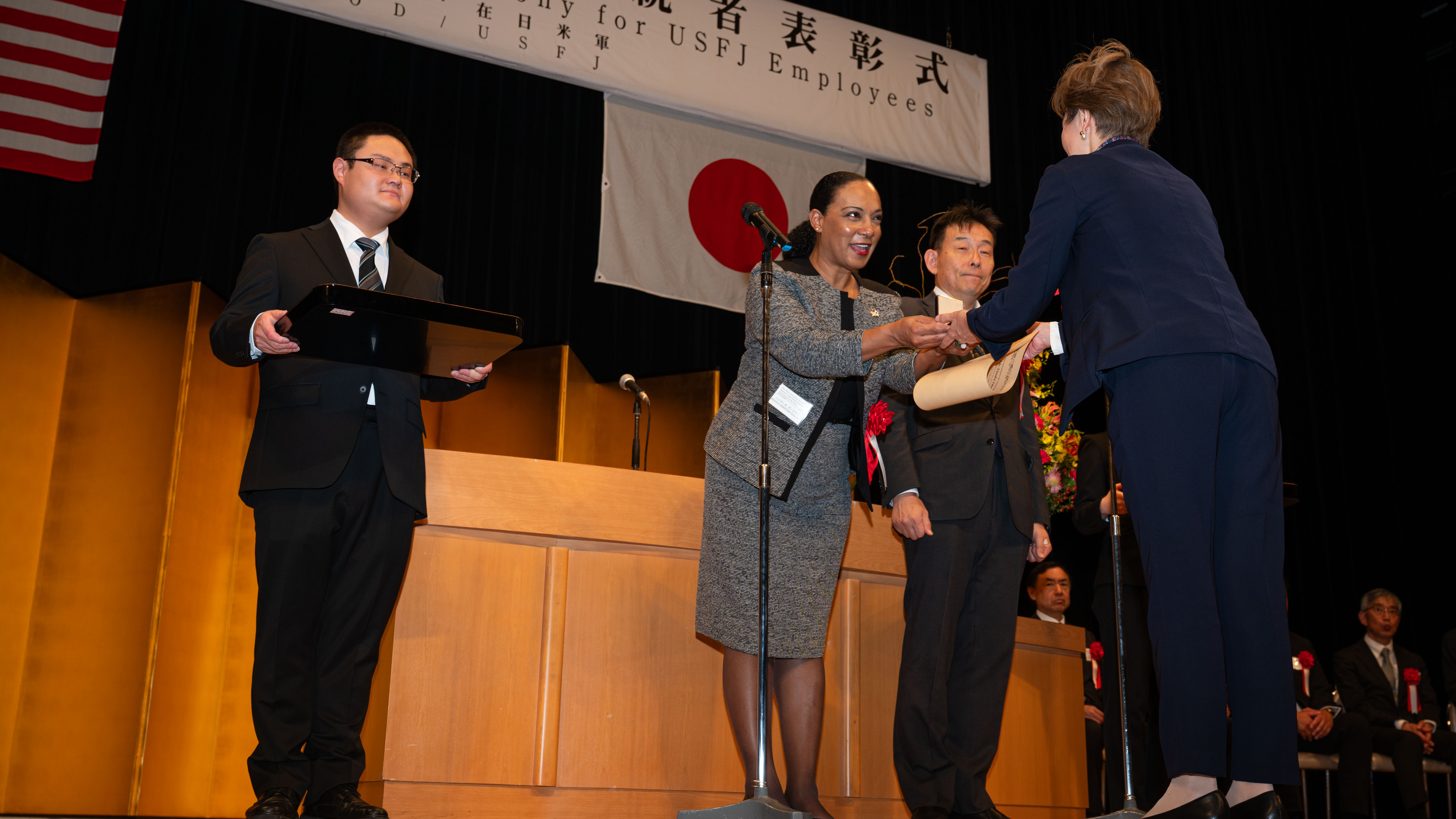 USFJ honors MLC employees at Length of Service Awards Ceremony > Yokota ...