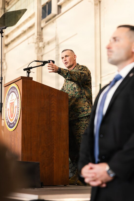 First and Second Ladies of the United States Visit MCB Camp Lejeune ...