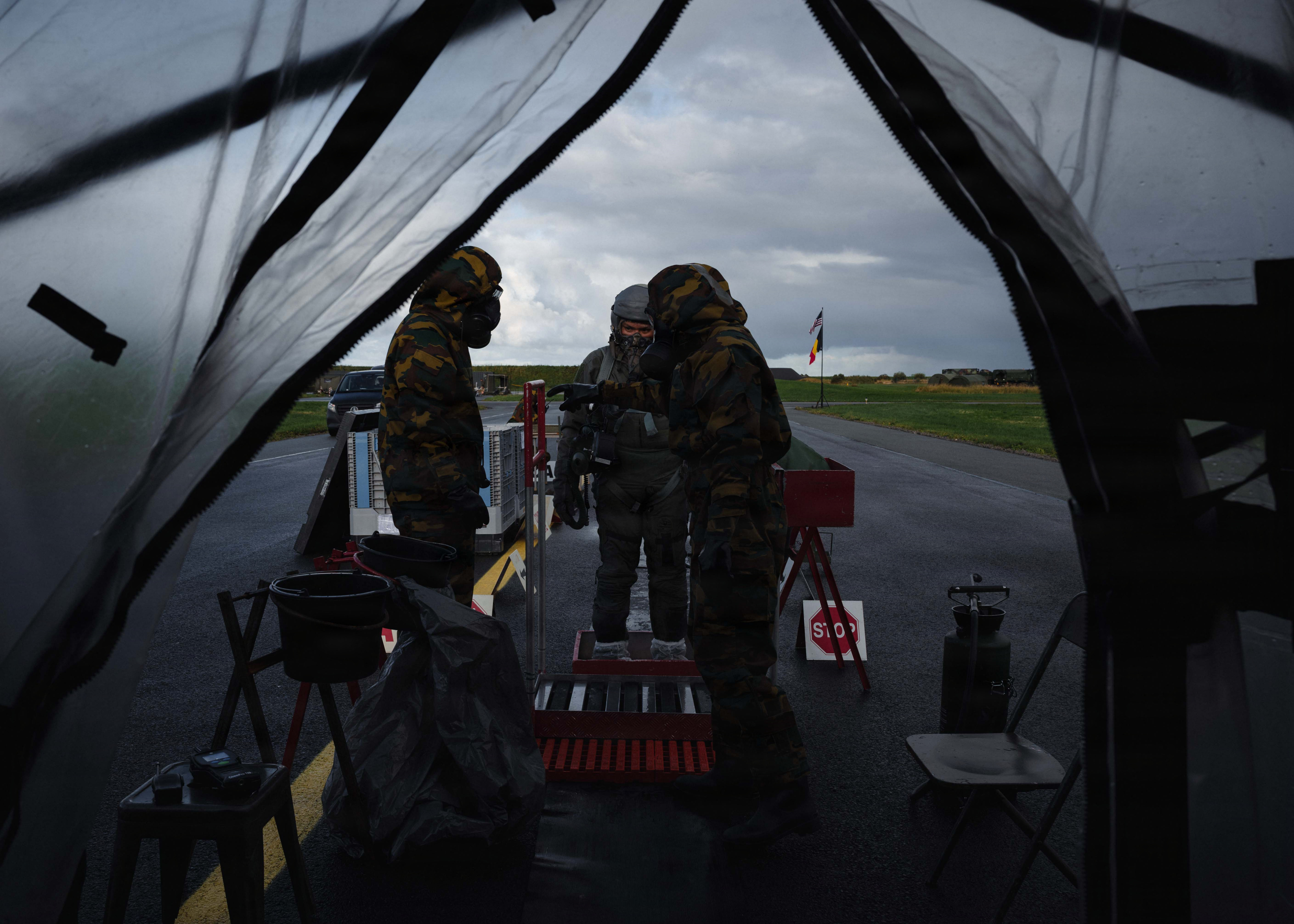 Mission Partners decon in CBRN exercise TT25 > Ramstein Air Base ...