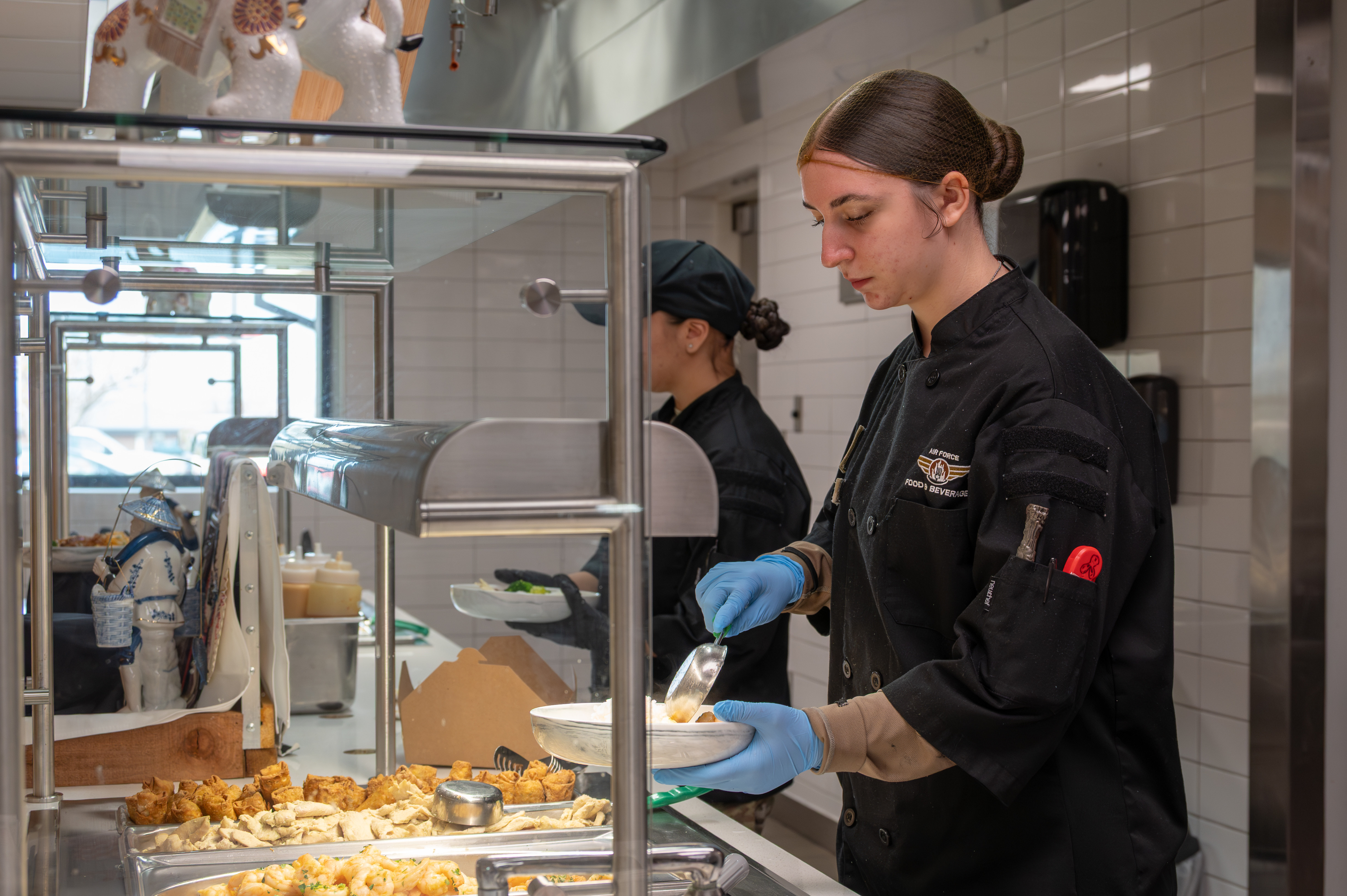 Elkhorn Dining Facility team plates meals to power nuclear deterrence ...