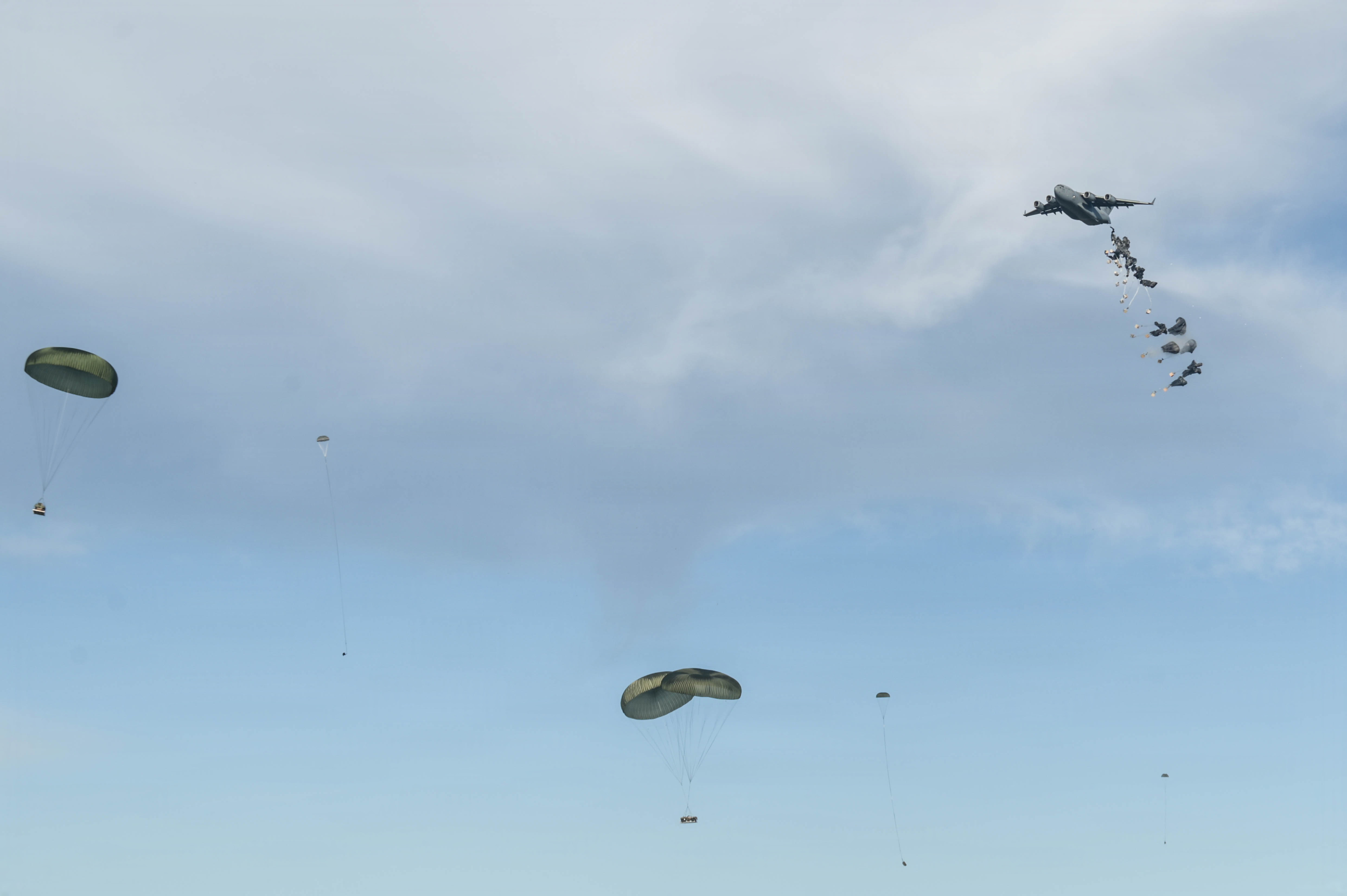 U.S. Air Force, Army complete airdrops during JPMRC 26-01 > Pacific Air ...