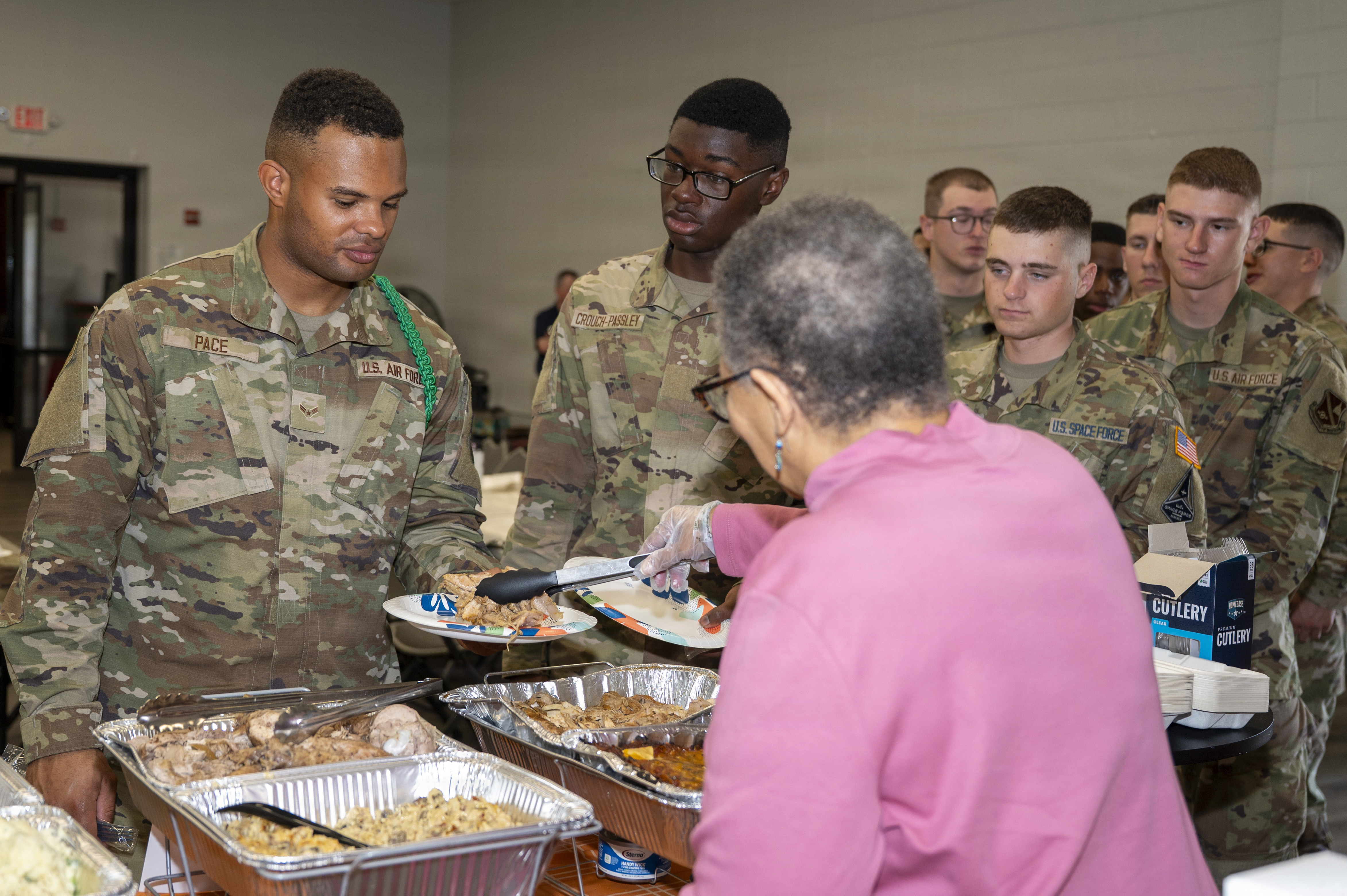 11th Wing hosts Thanksgiving lunch for JBAB community > Joint Base ...