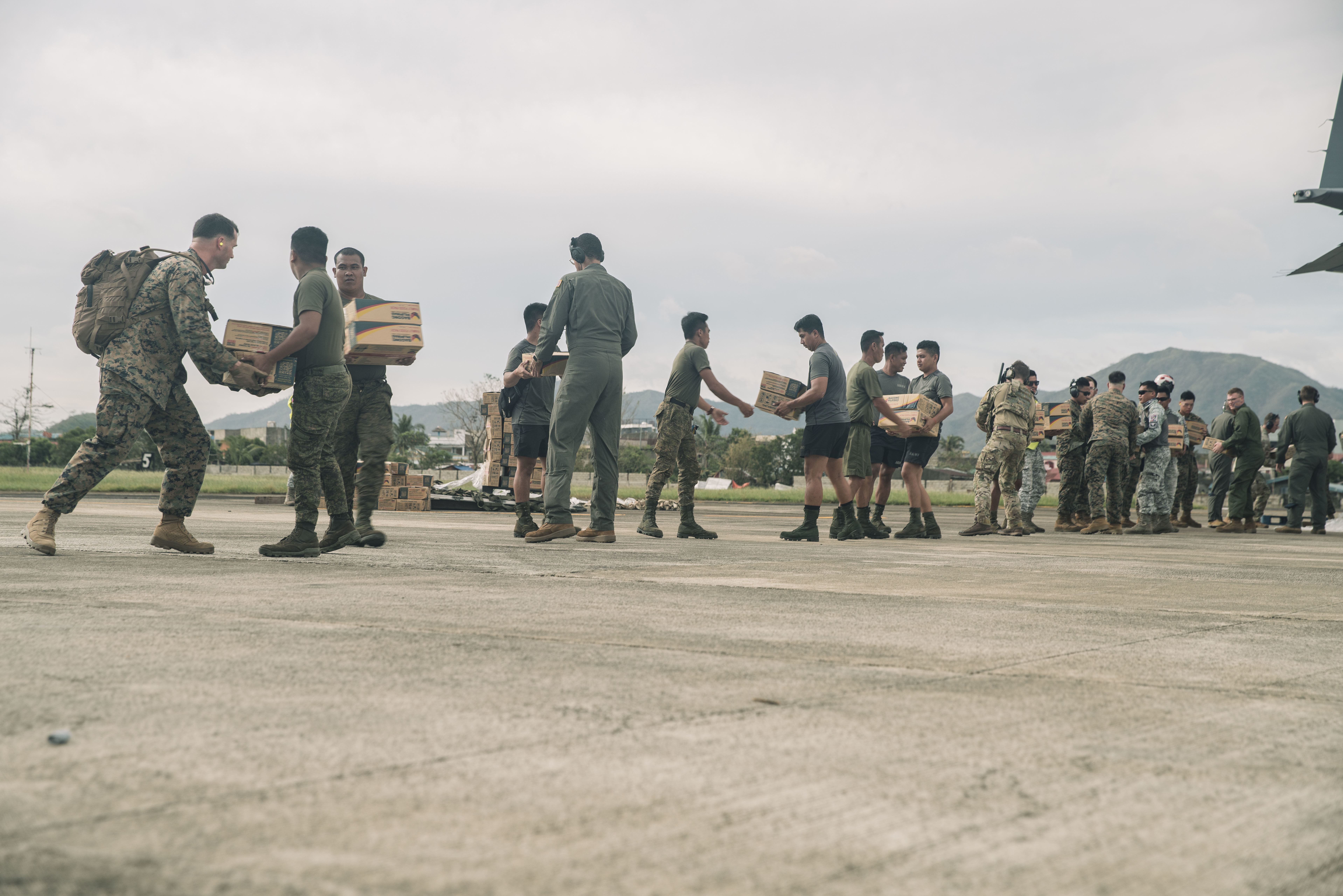 U.S. Military Forces Conclude Disaster Relief Efforts in Philippines ...