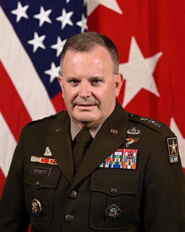 Lt. Gen. Mark S. Bennett > Army Financial Management & Comptroller ...
