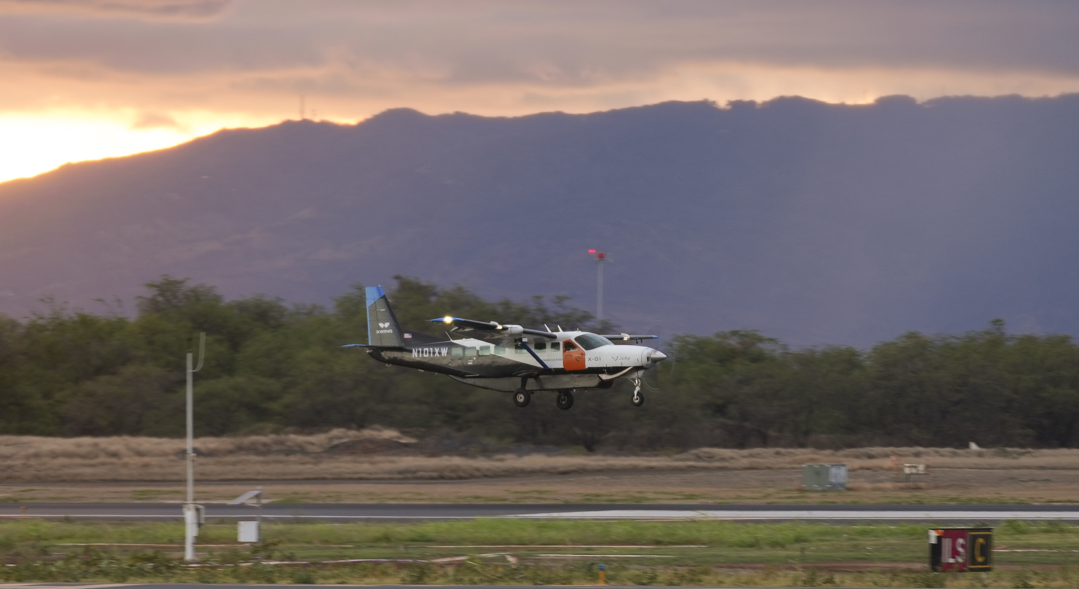 Autonomous aircraft capabilities showcased by AFWERX, Joby at ...