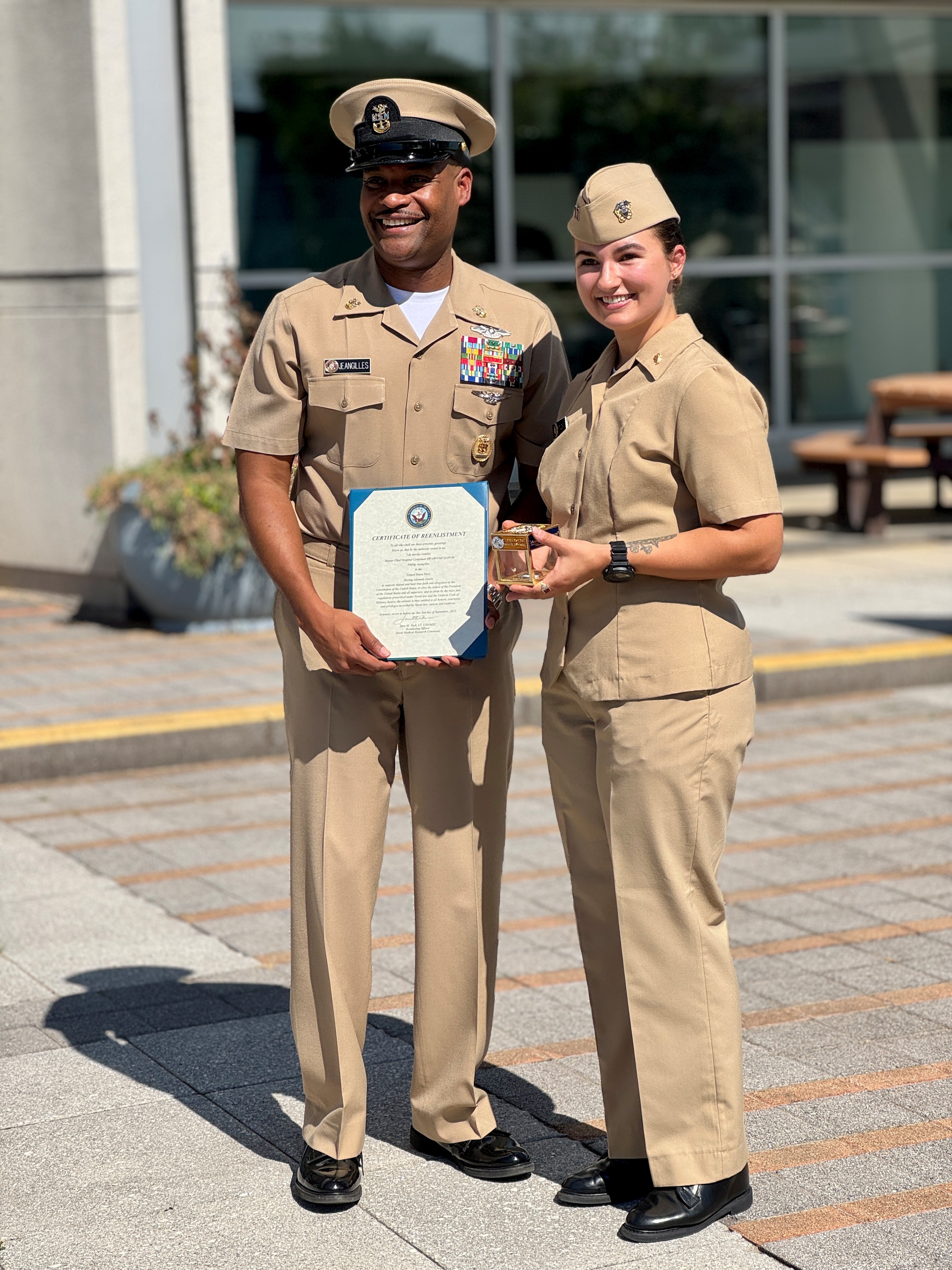 NMRC Command Master Chief Reenlists, Turns Over Office > Navy Medicine ...