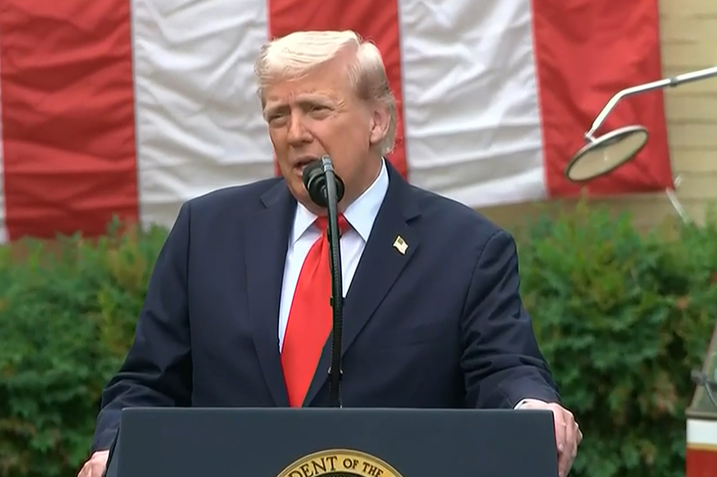 President Trump, senior Pentagon leaders honor 9/11 victims, first ...