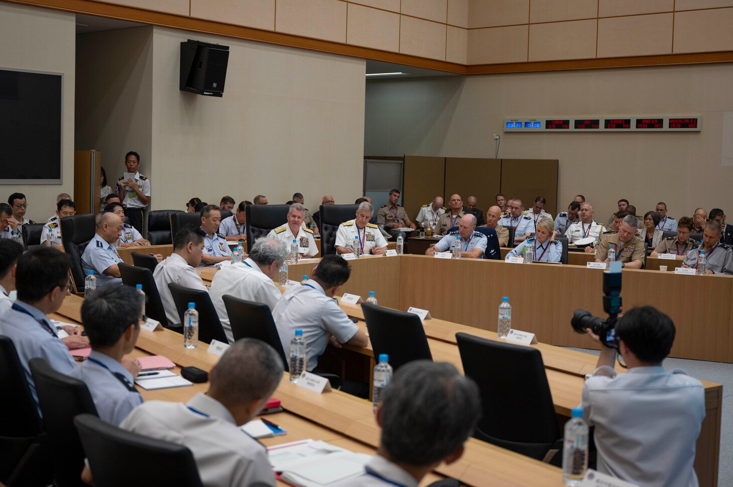 USINDOPACOM Commander attends Joint-Senior Leaders Seminar, signs 8 ...