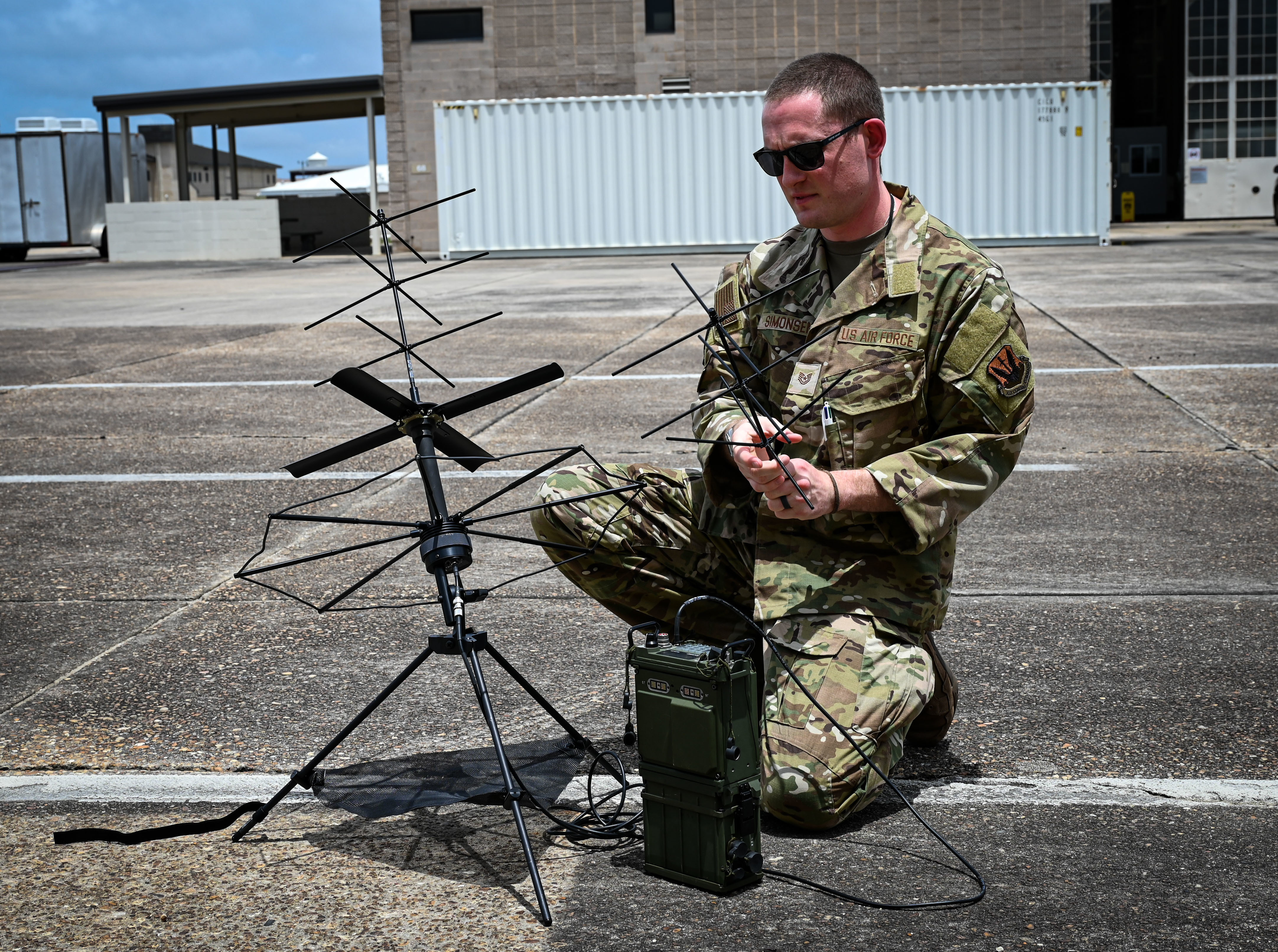 Innovative Radio Connects Global Aircraft > Air Combat Command ...