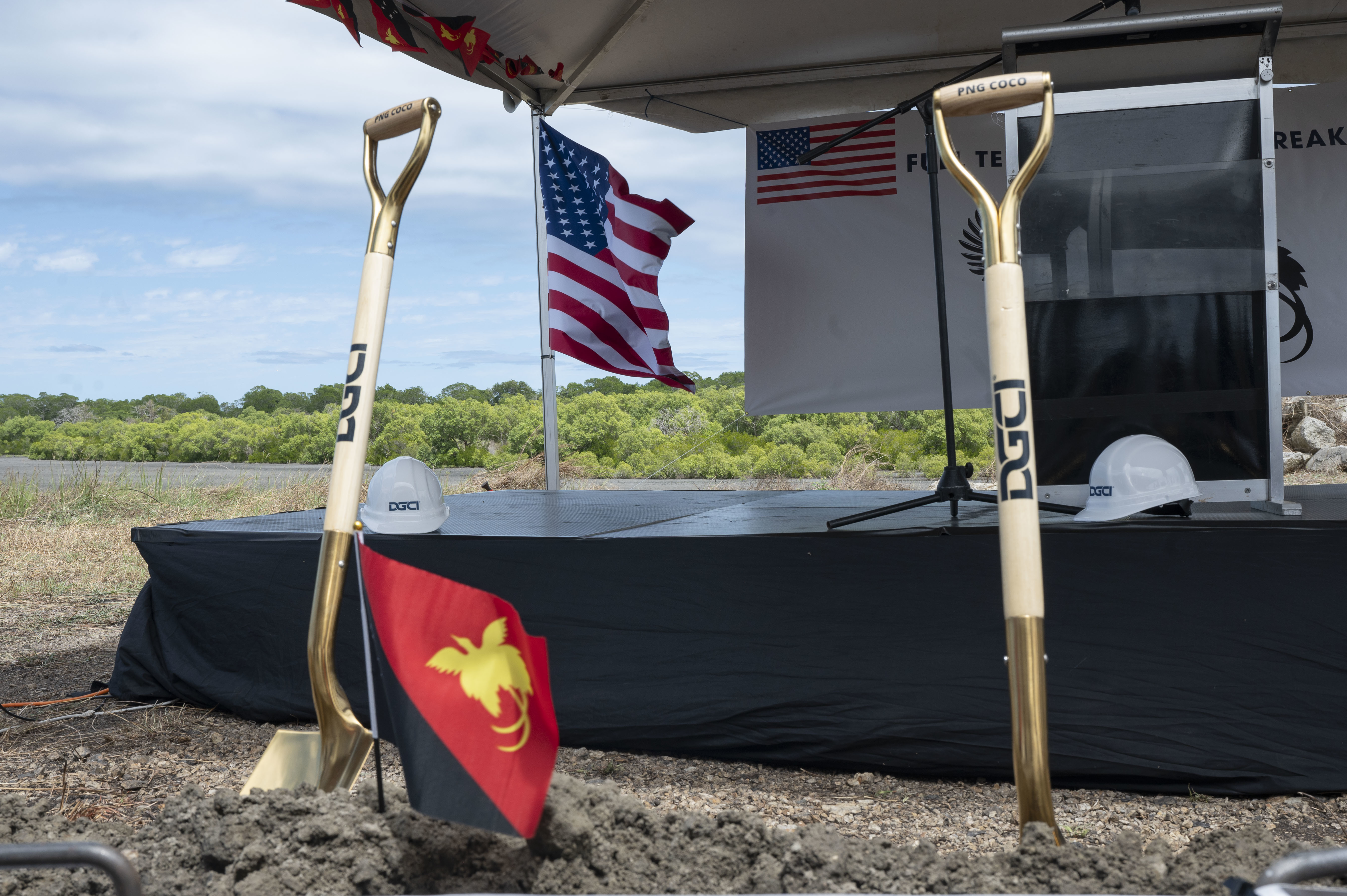 USINDOPACOM Commander celebrates PNG’s 50th Independence Day, breaks ...