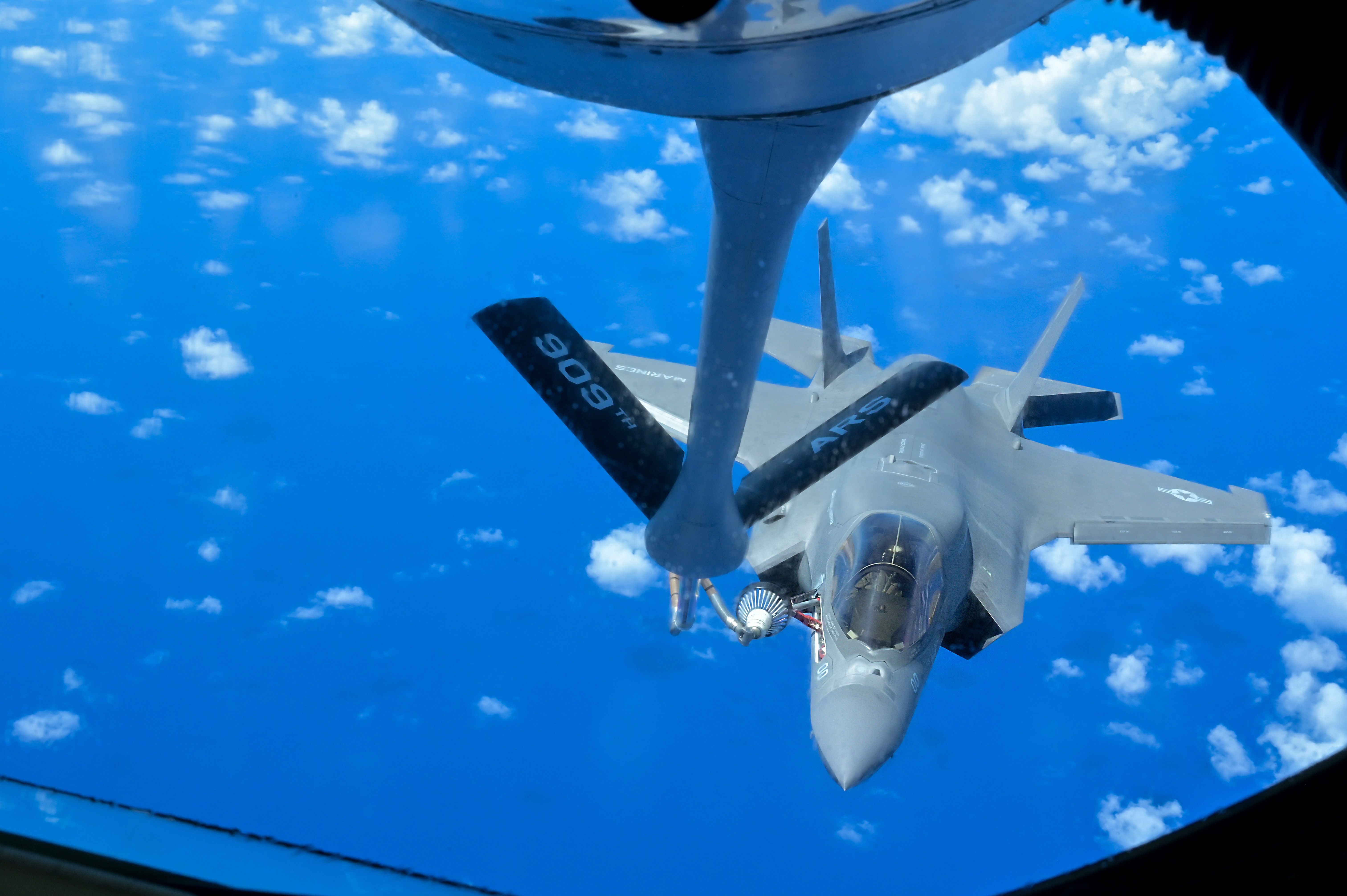 909th powers U.S. Navy, U.S. Marine Corps during large force exercise ...