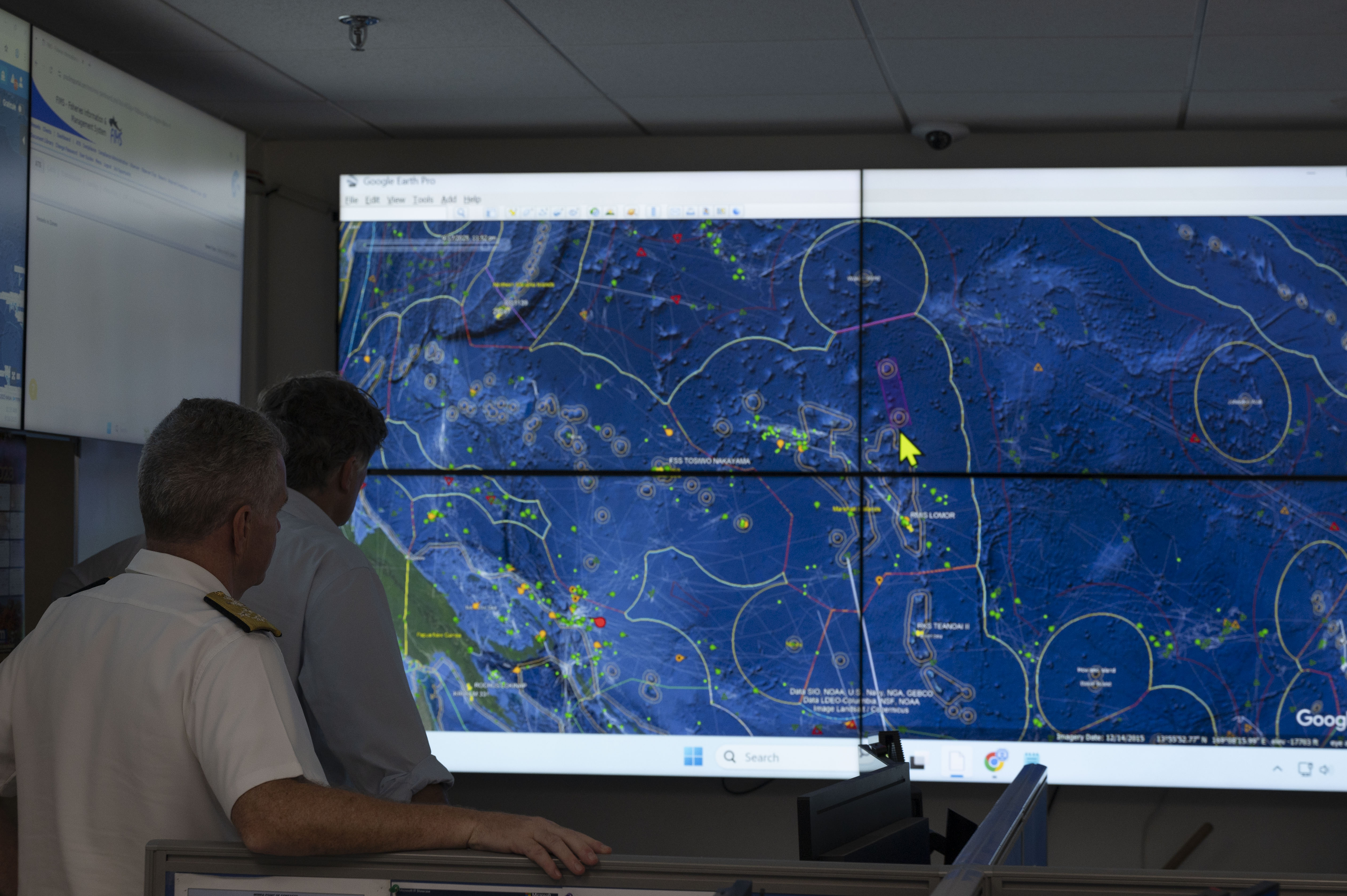 USINDOPACOM Commander, Deputy Secretary of State Visit Marshall Islands ...