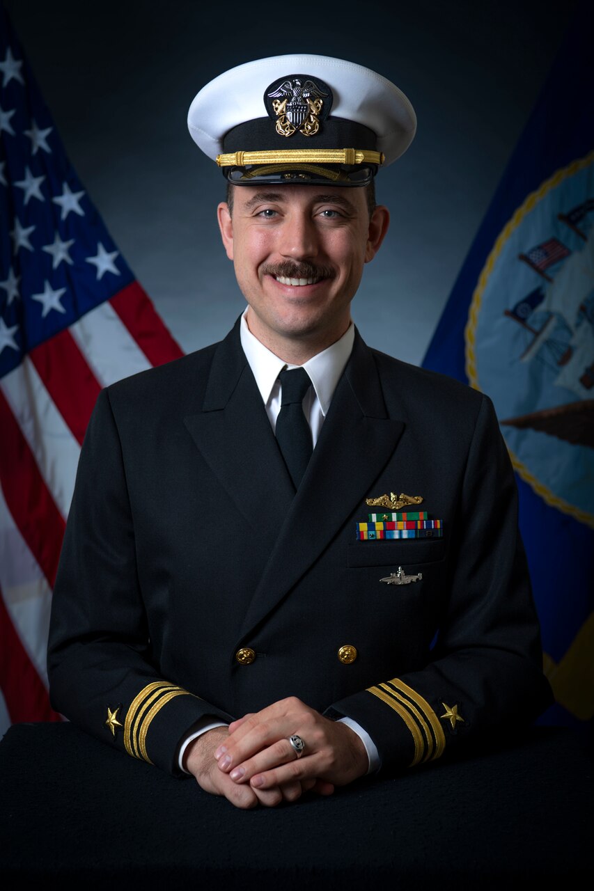 Lieutenant Commander Zachary Lynn > Commander, Navy Region Europe, Africa, Central > Bio Detail