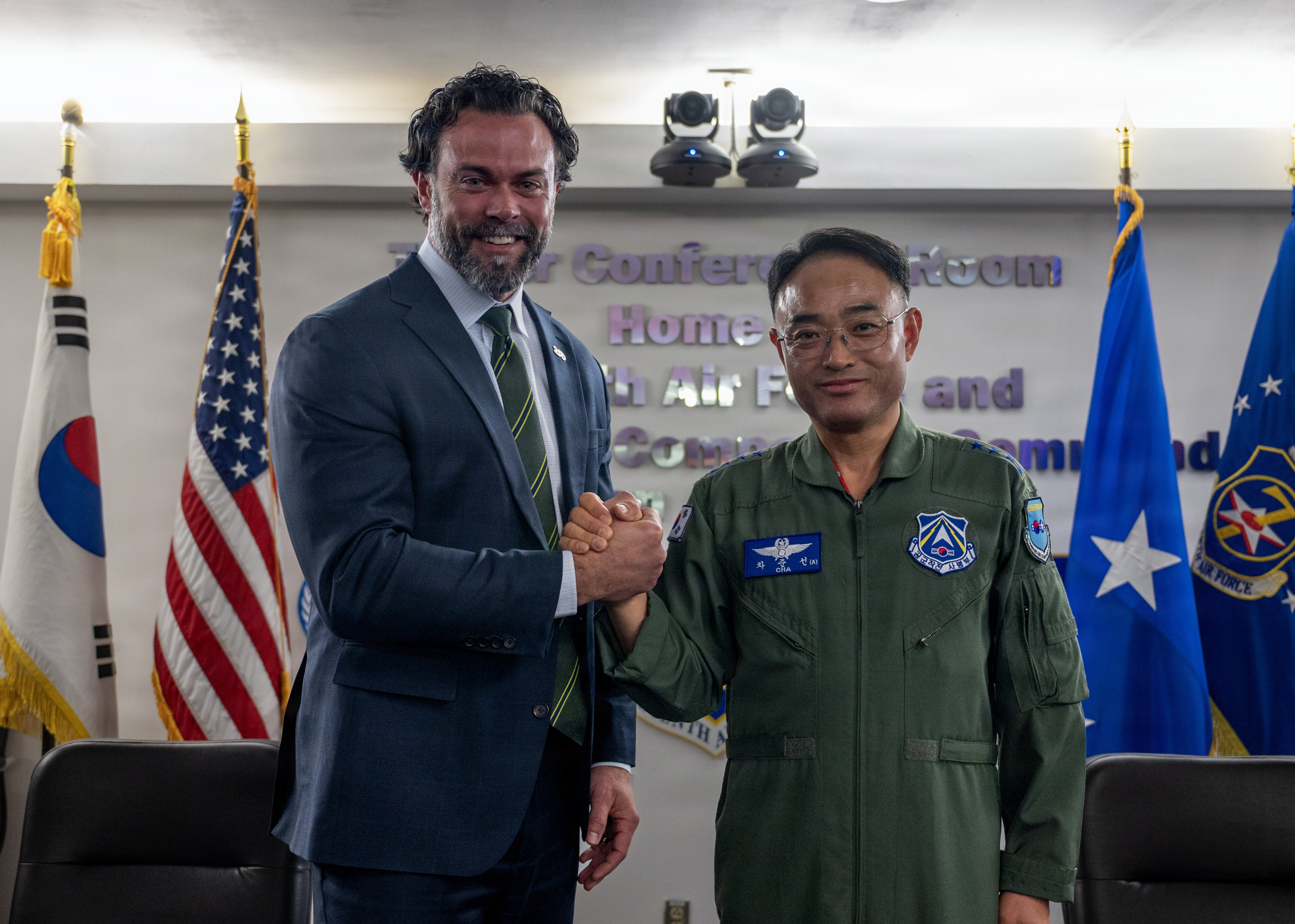 USecAF visits Osan Air Base > Osan Air Base > Article Display