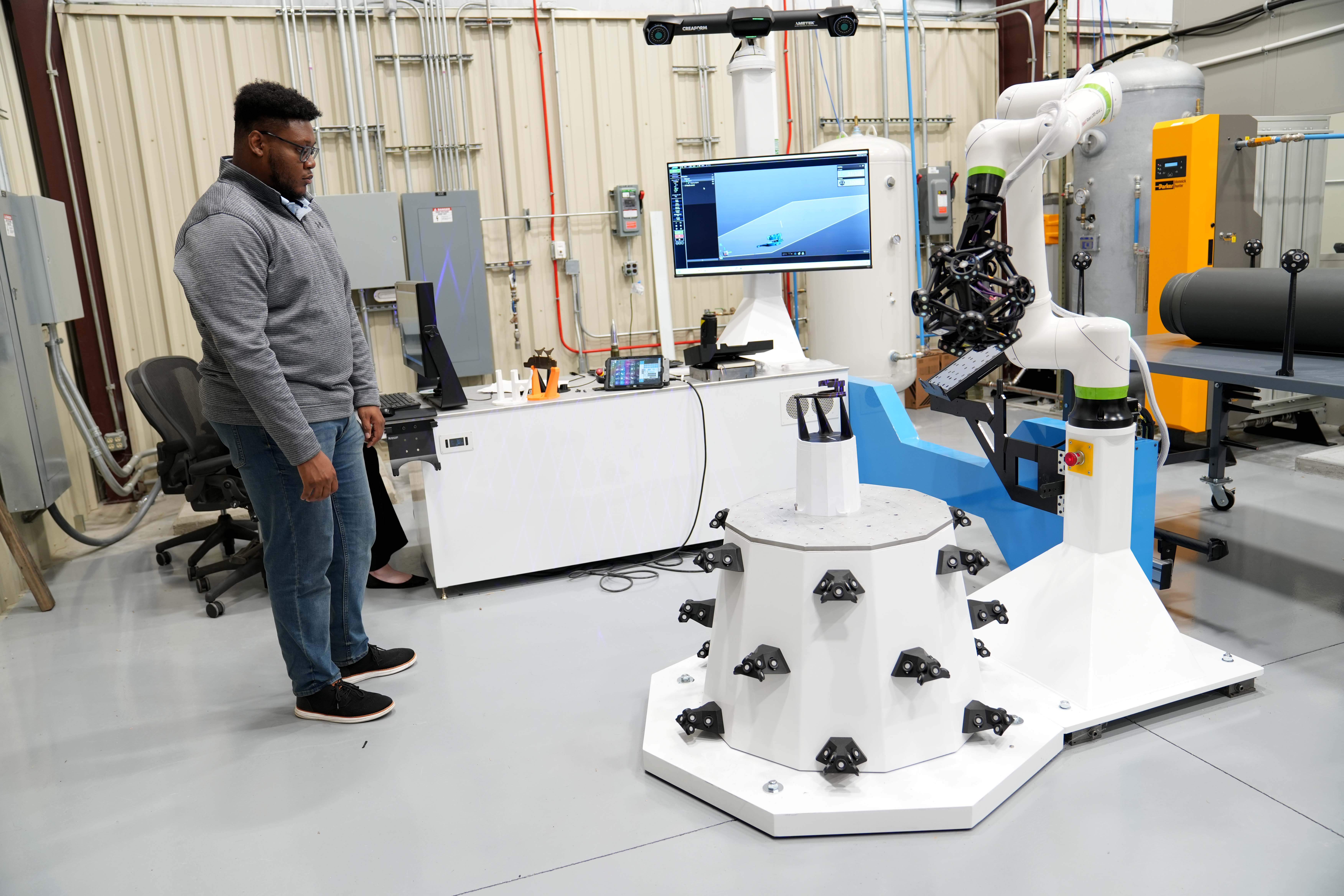 Robins AFB additive manufacturing lab boosts Air Force readiness ...