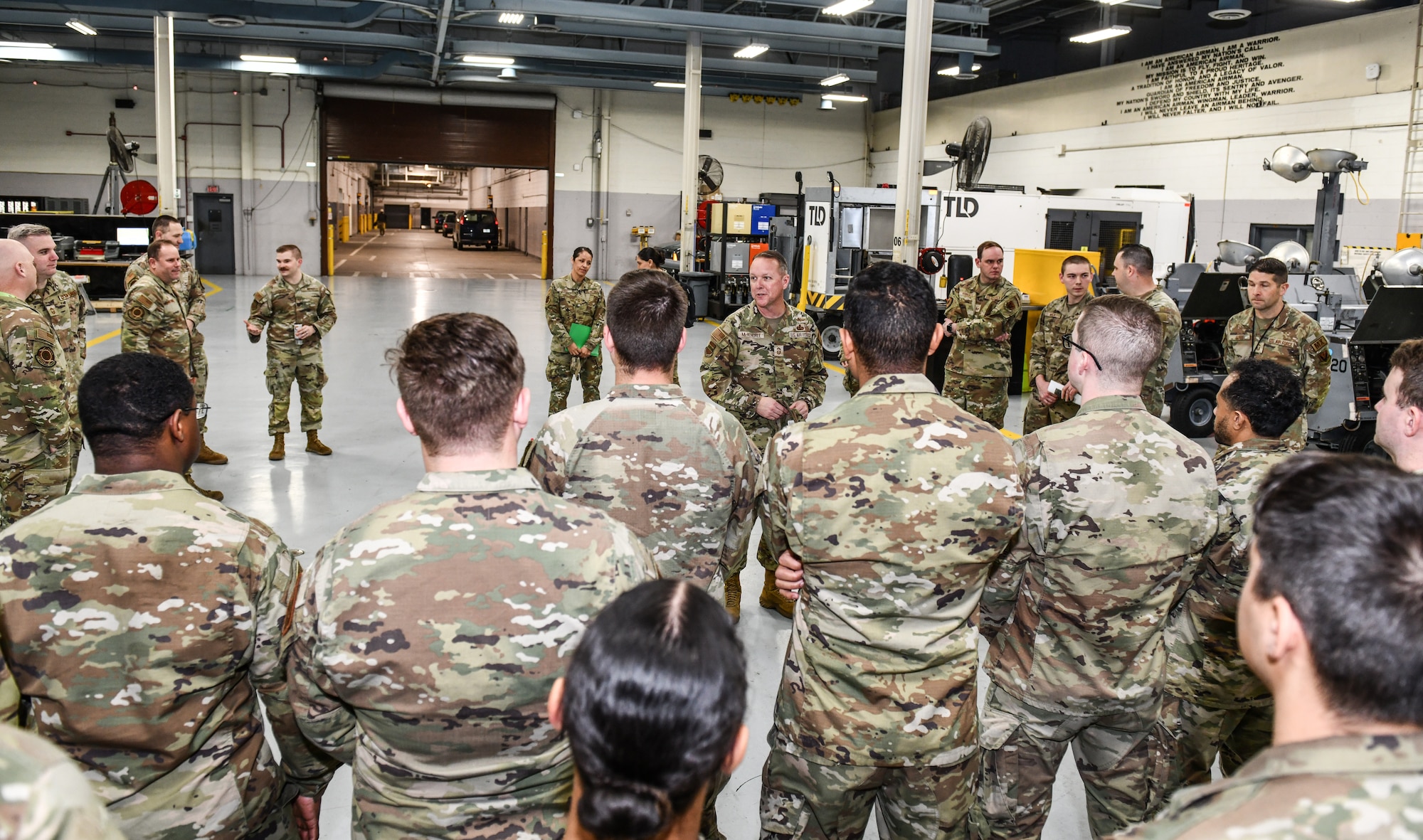 Sixteenth Air Force Command Chief connects with Offutt Airmen > Offutt ...