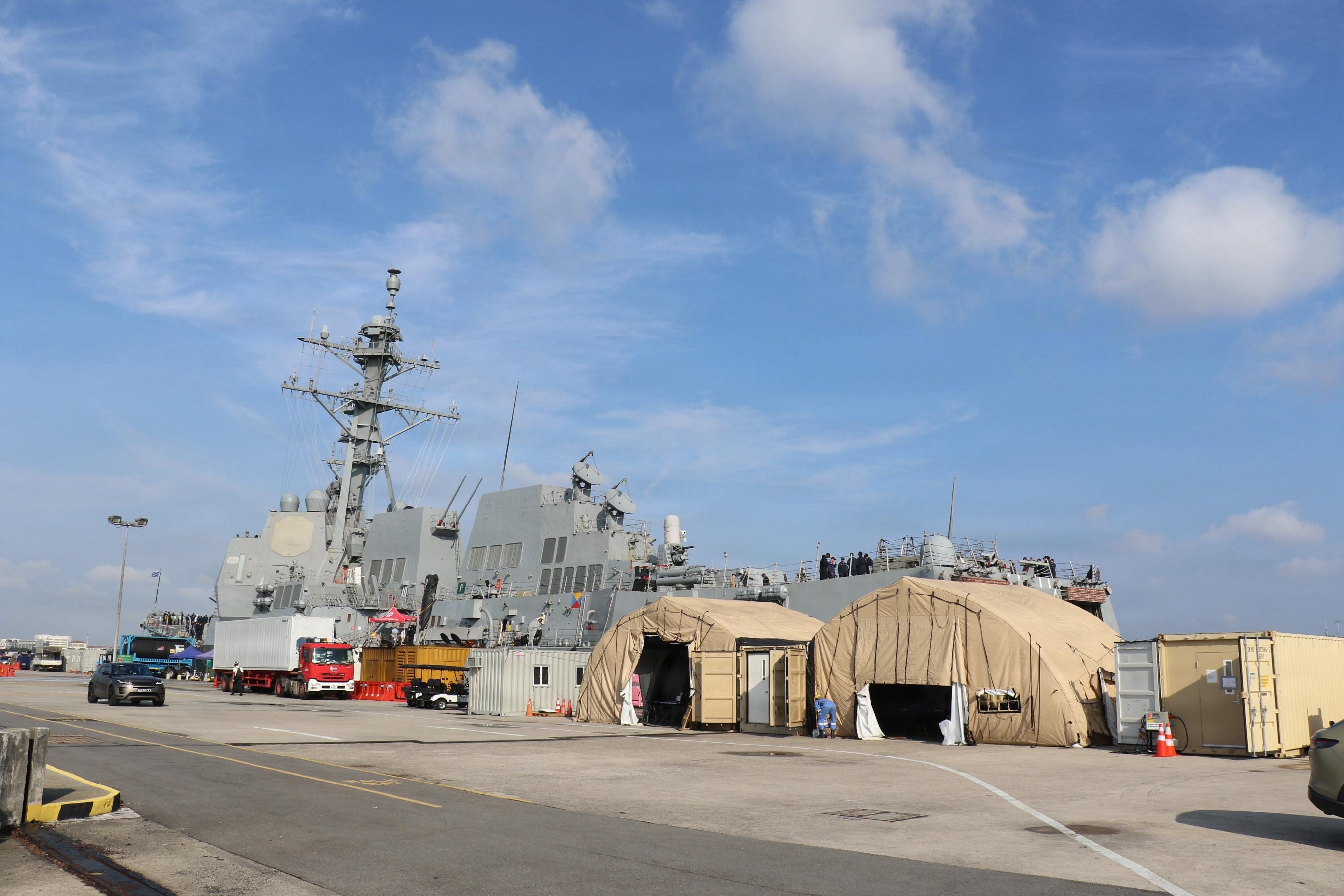USS Pinckney departs Singapore after ship repair and maintenance ...