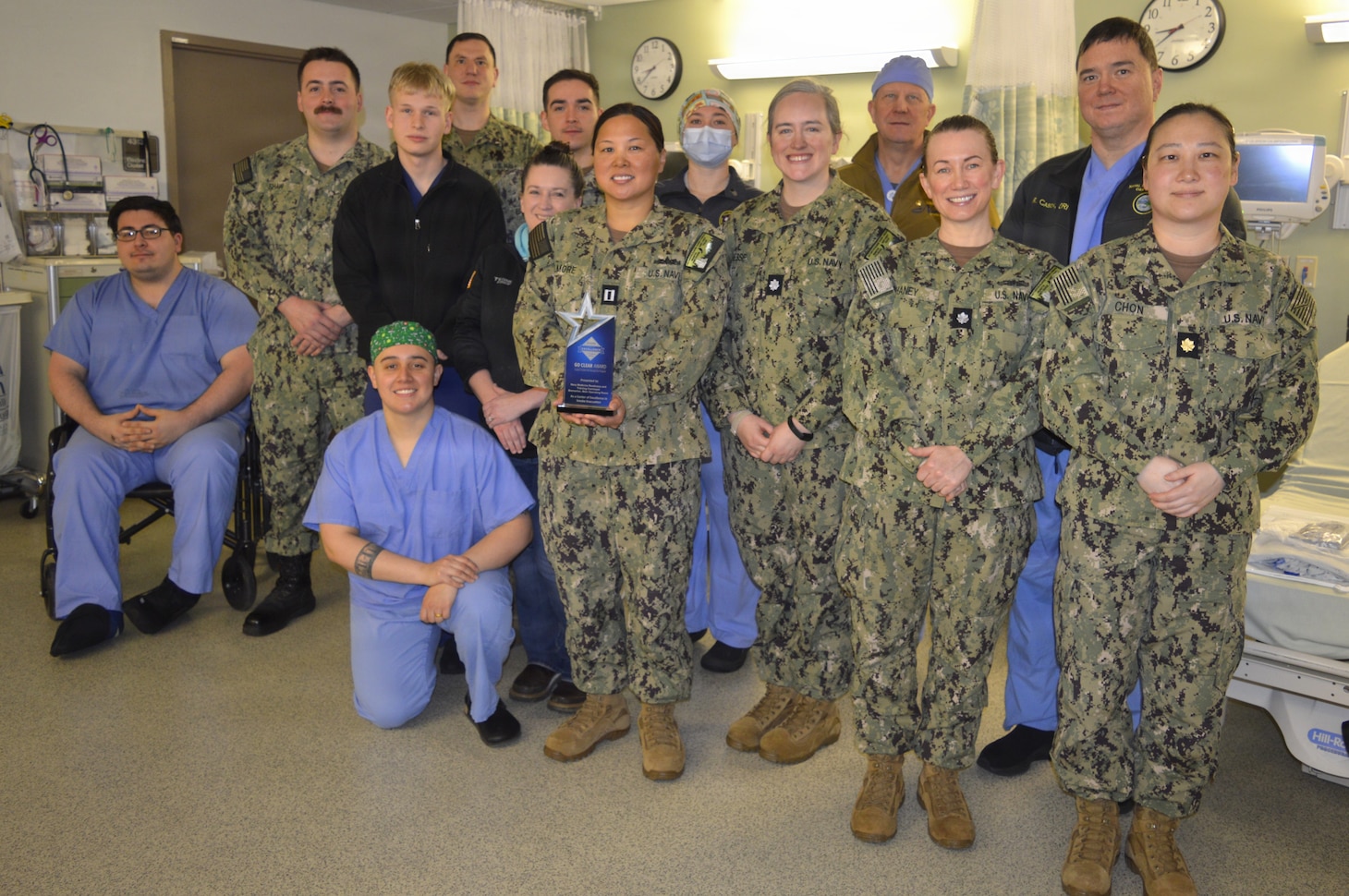 Go Clear Award Received by NHB Main Operating Room > Navy Medicine > News