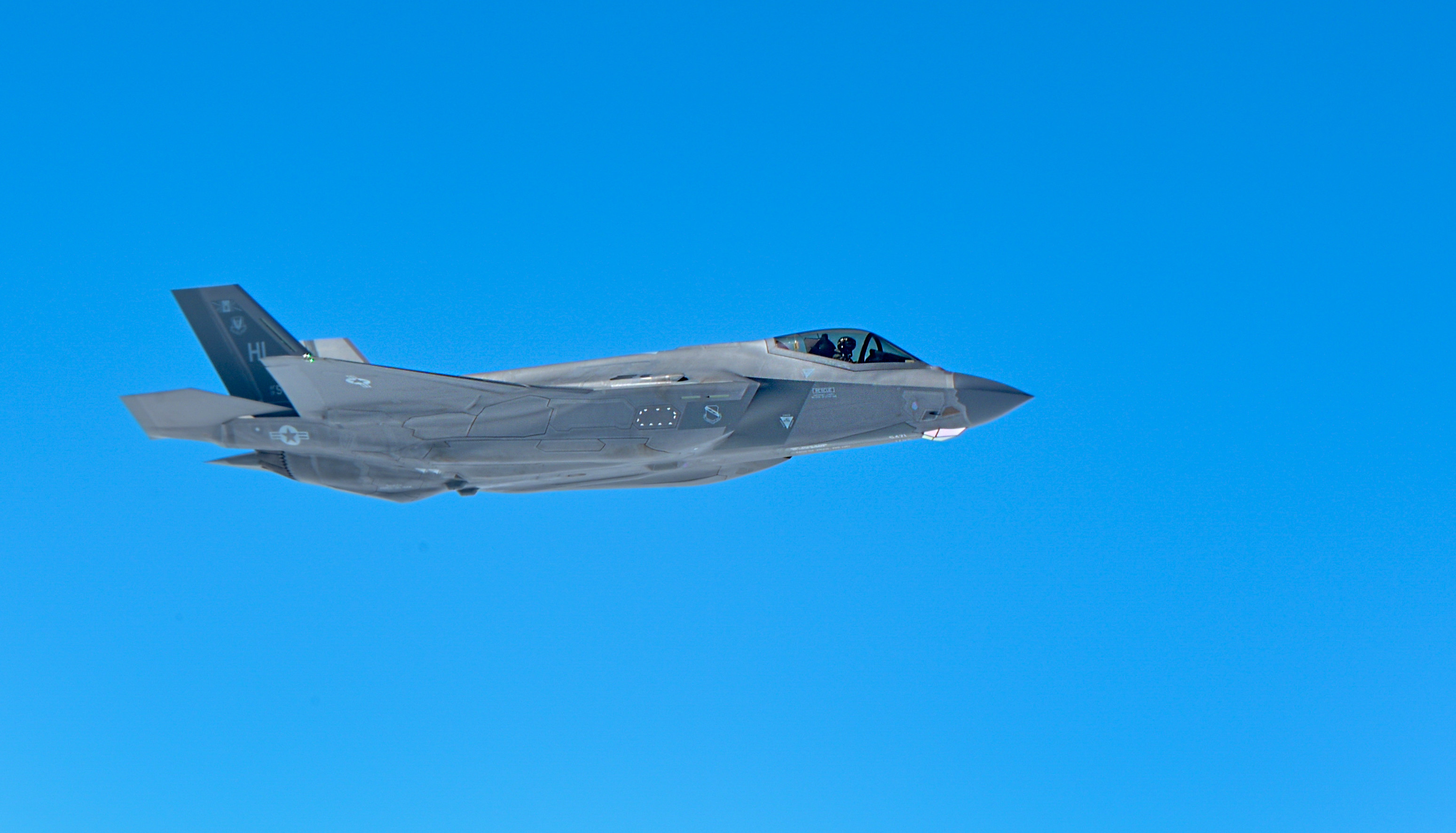 From tanker to lifeline: 909th ARS, 18th AES train over Pacific > Air ...