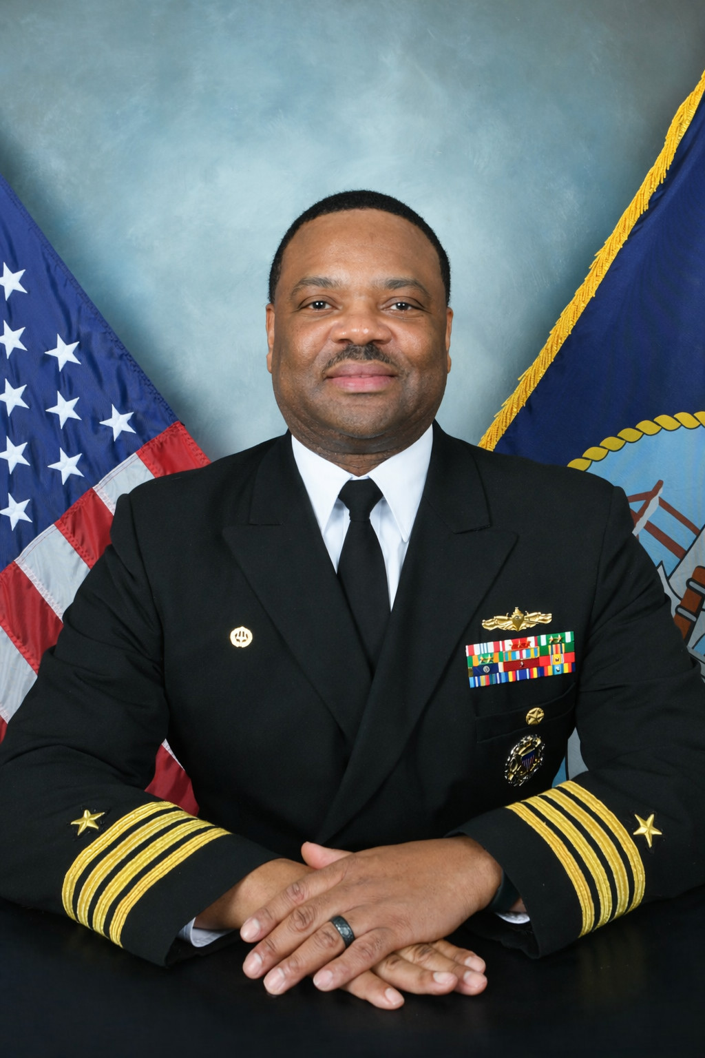 CAPTAIN RAY A. GLENN > Commander, Navy Region Mid-Atlantic > Bio Detail