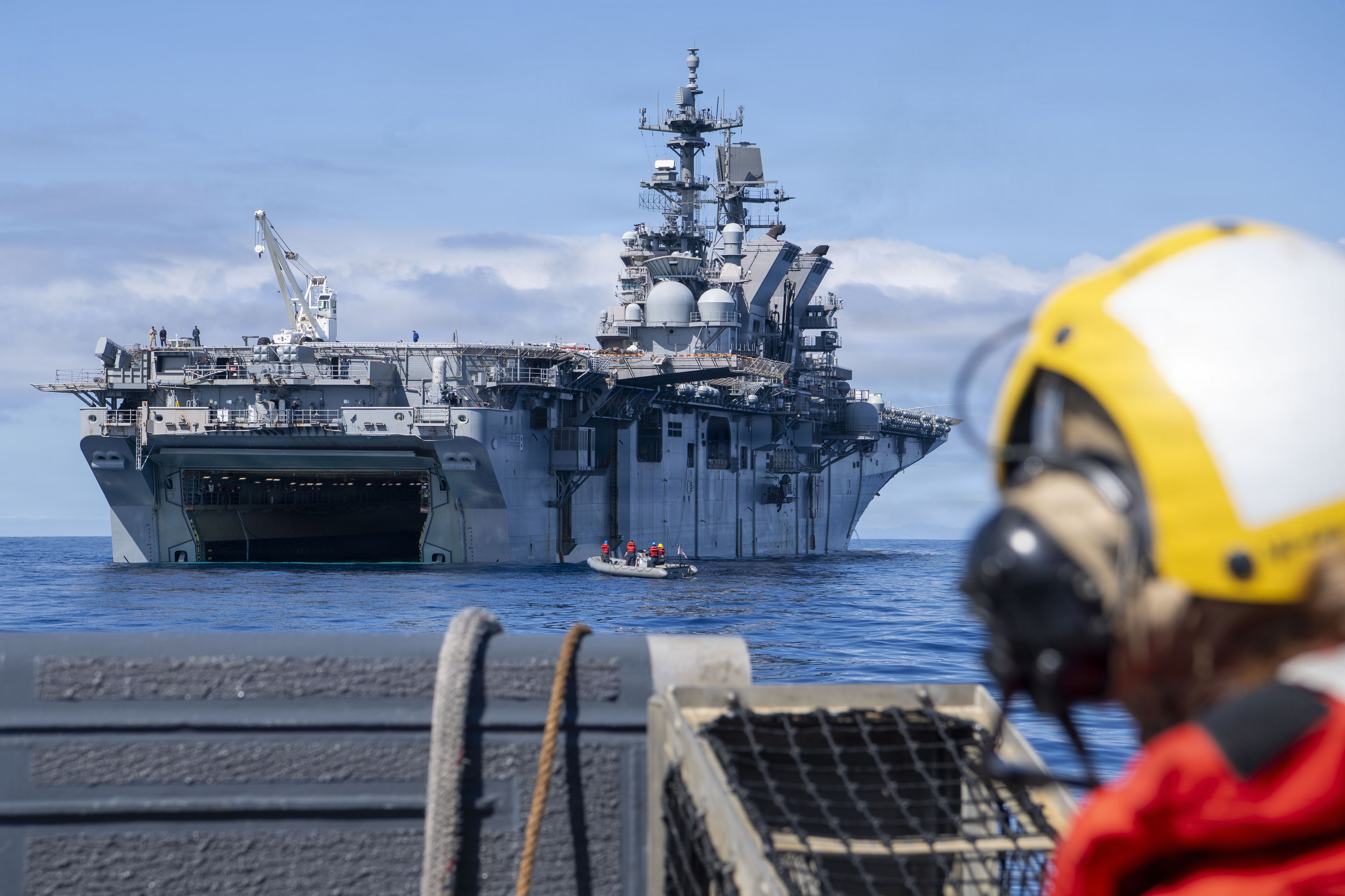 USS Makin Island conducts LCAC ops in U.S. 3rd Fleet