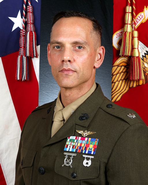 Lieutenant Colonel Derick E. Staffenson > 1st Marine Aircraft Wing ...