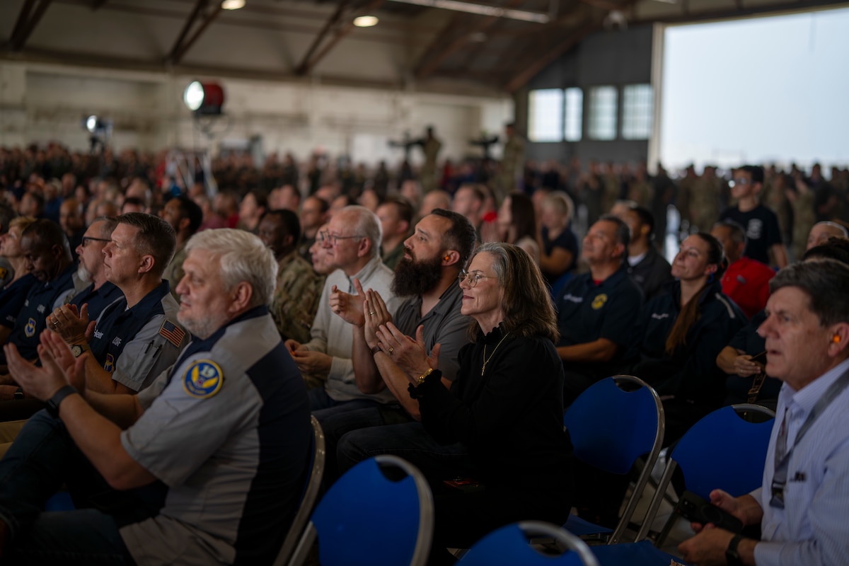 AETC holds T-7A Red Hawk official arrival ceremony, marking new era in ...