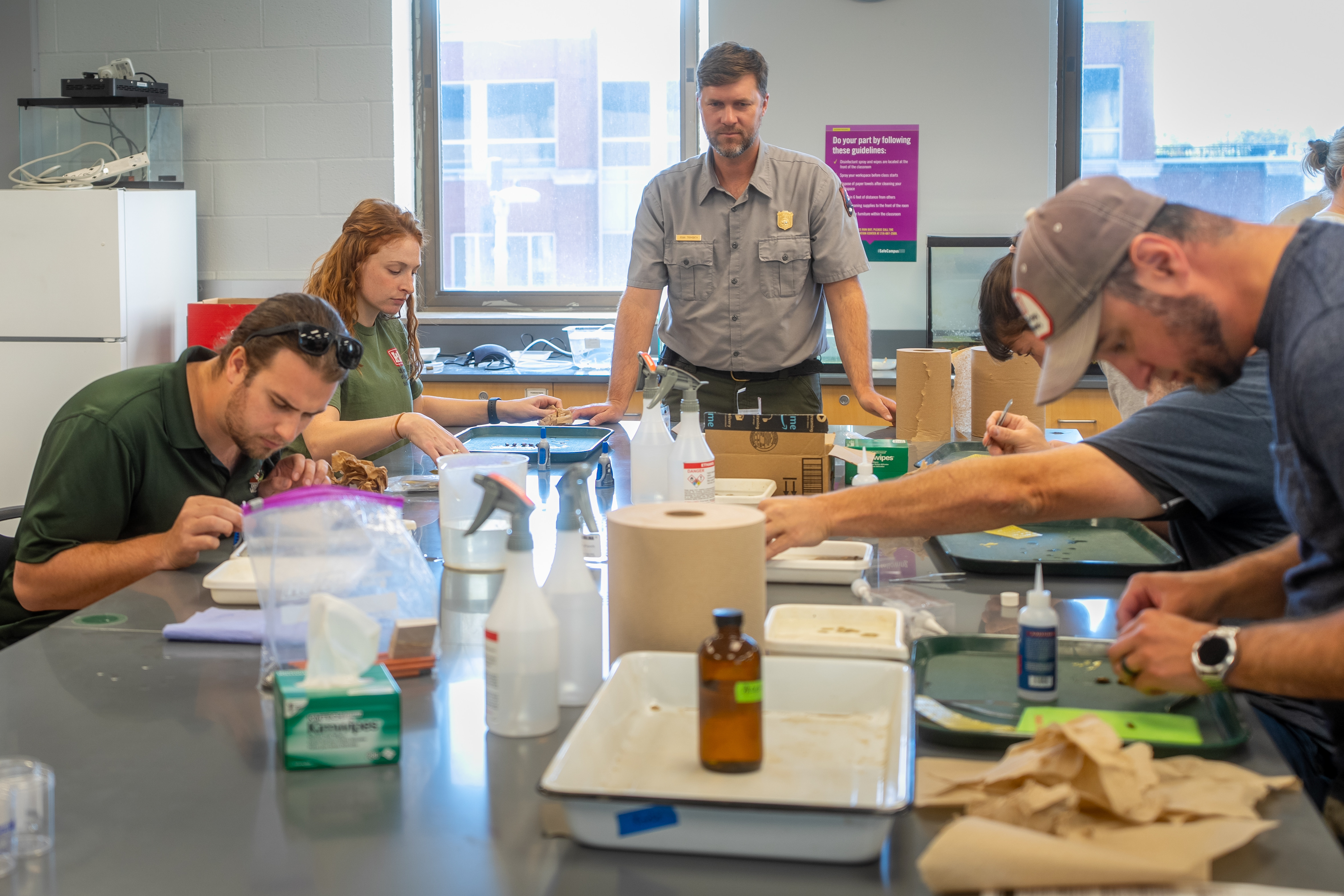 Agencies Team Up to Restore Native Mussels in the Cuyahoga River ...