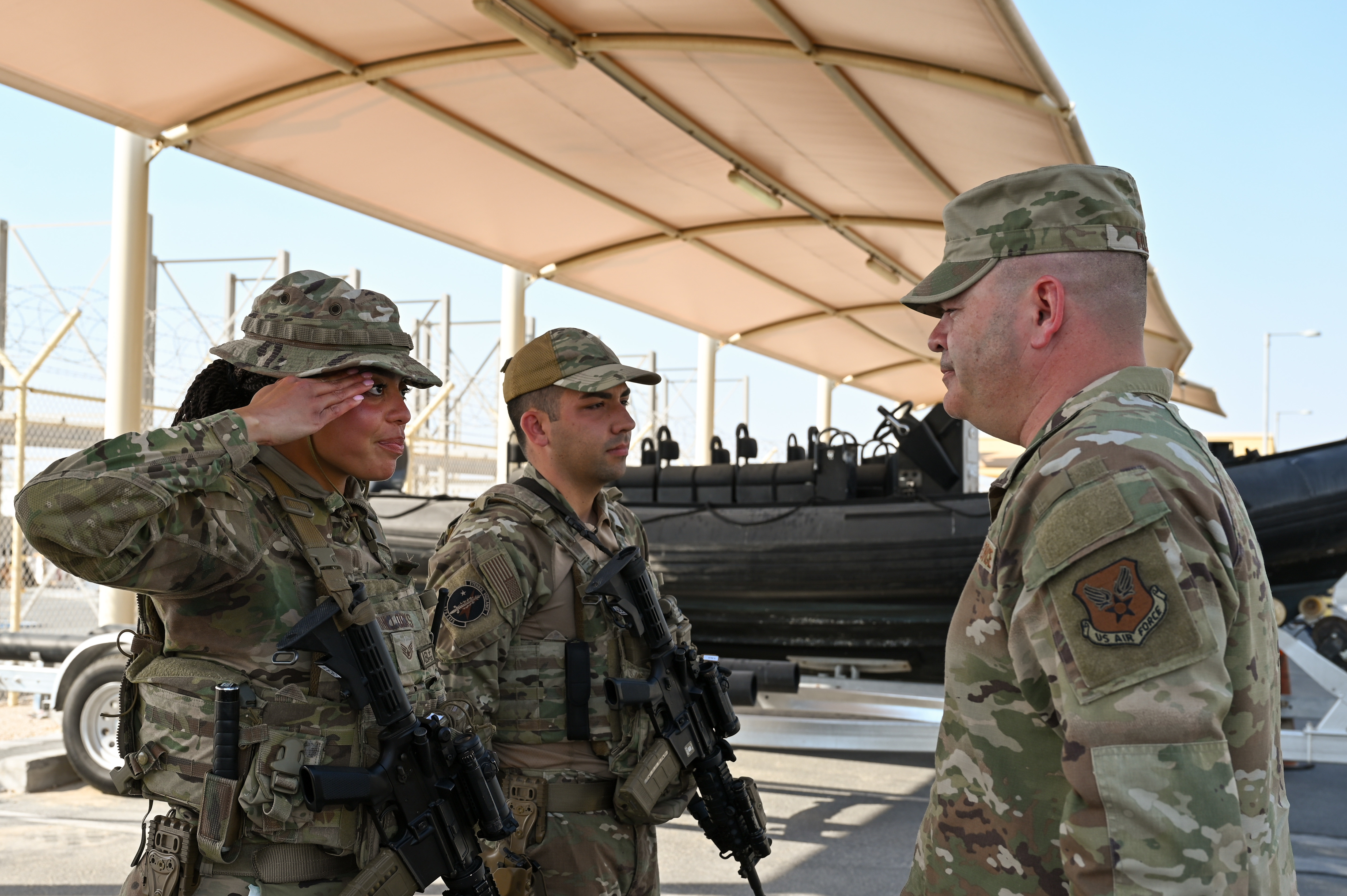 Top cop visits deployed defenders > U.S. Air Forces Central > Article ...