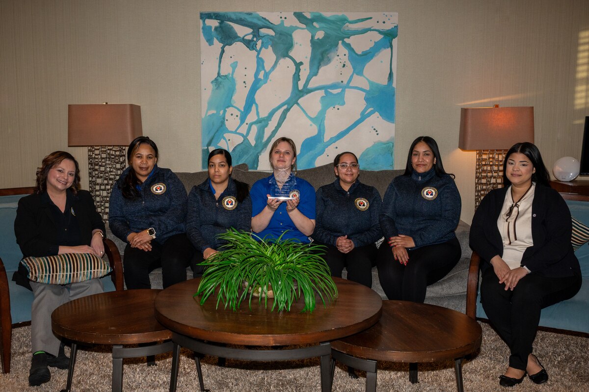 Alaska Fisher House first ever DAF Award: Fisher House Program of the ...