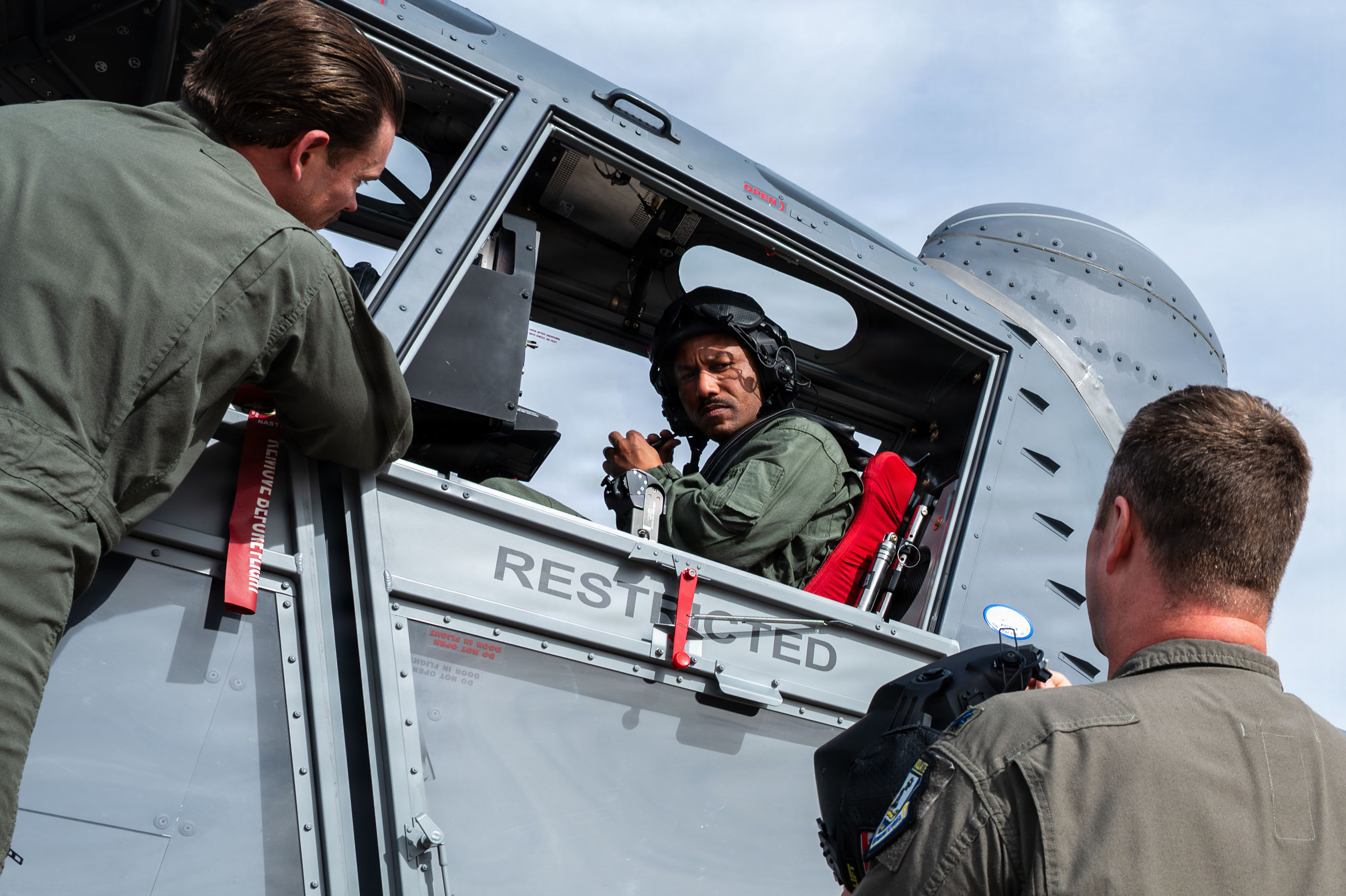 355th Wing leadership participates in OA-1K Skyraider II ...