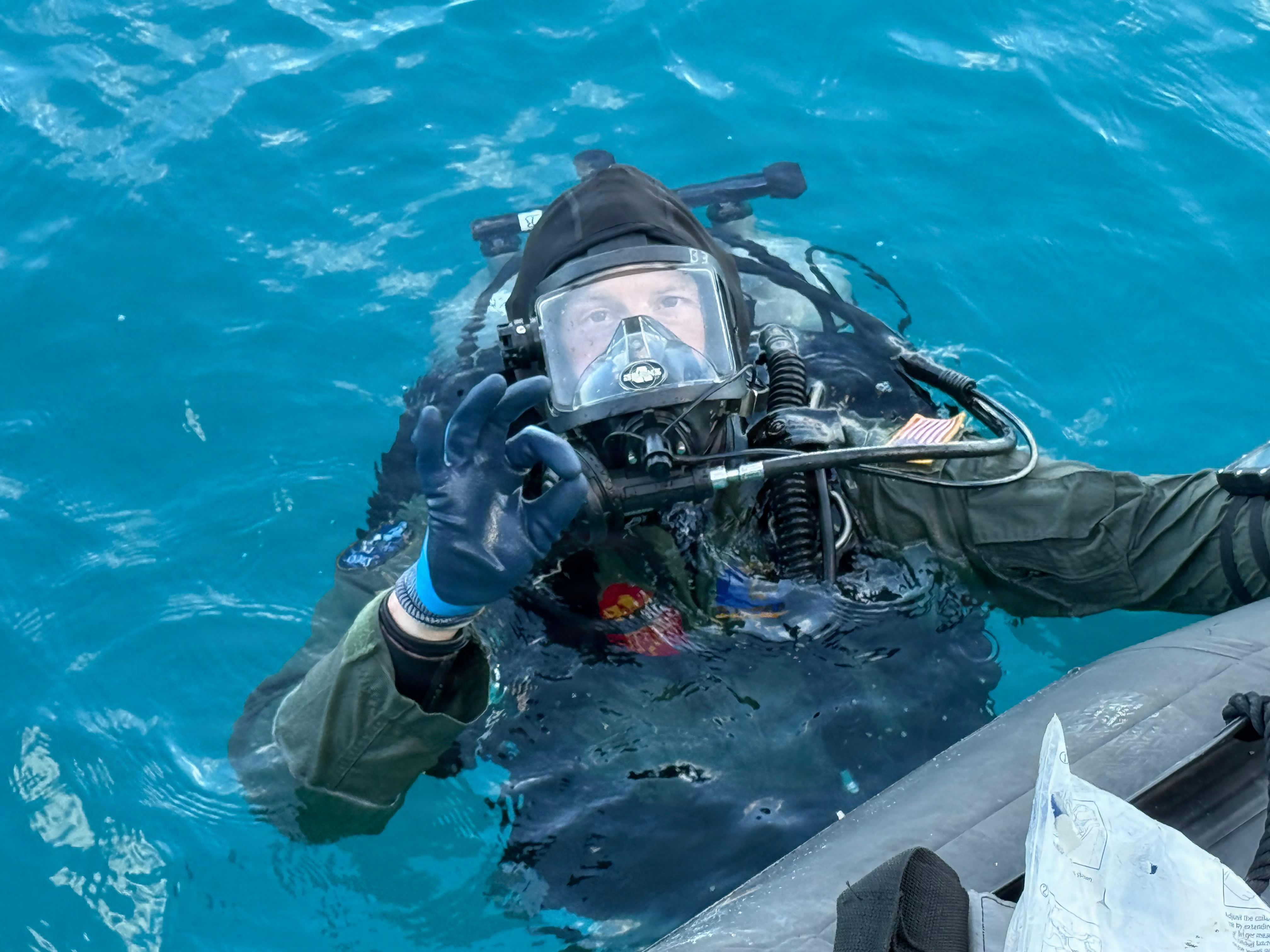 Navy Divers Reinforce Maritime Force Protection at Naval Support ...