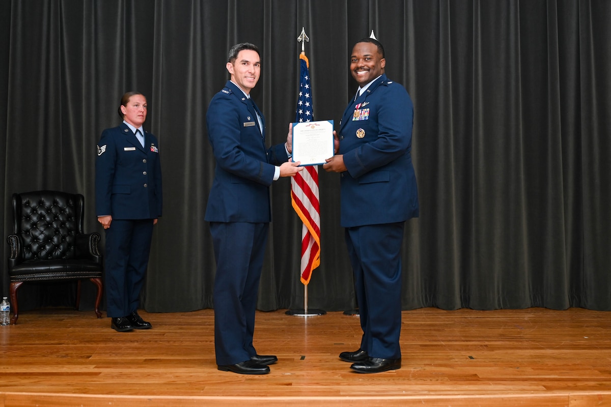 19th OSS Change of Command > Little Rock Air Force Base > Article Display