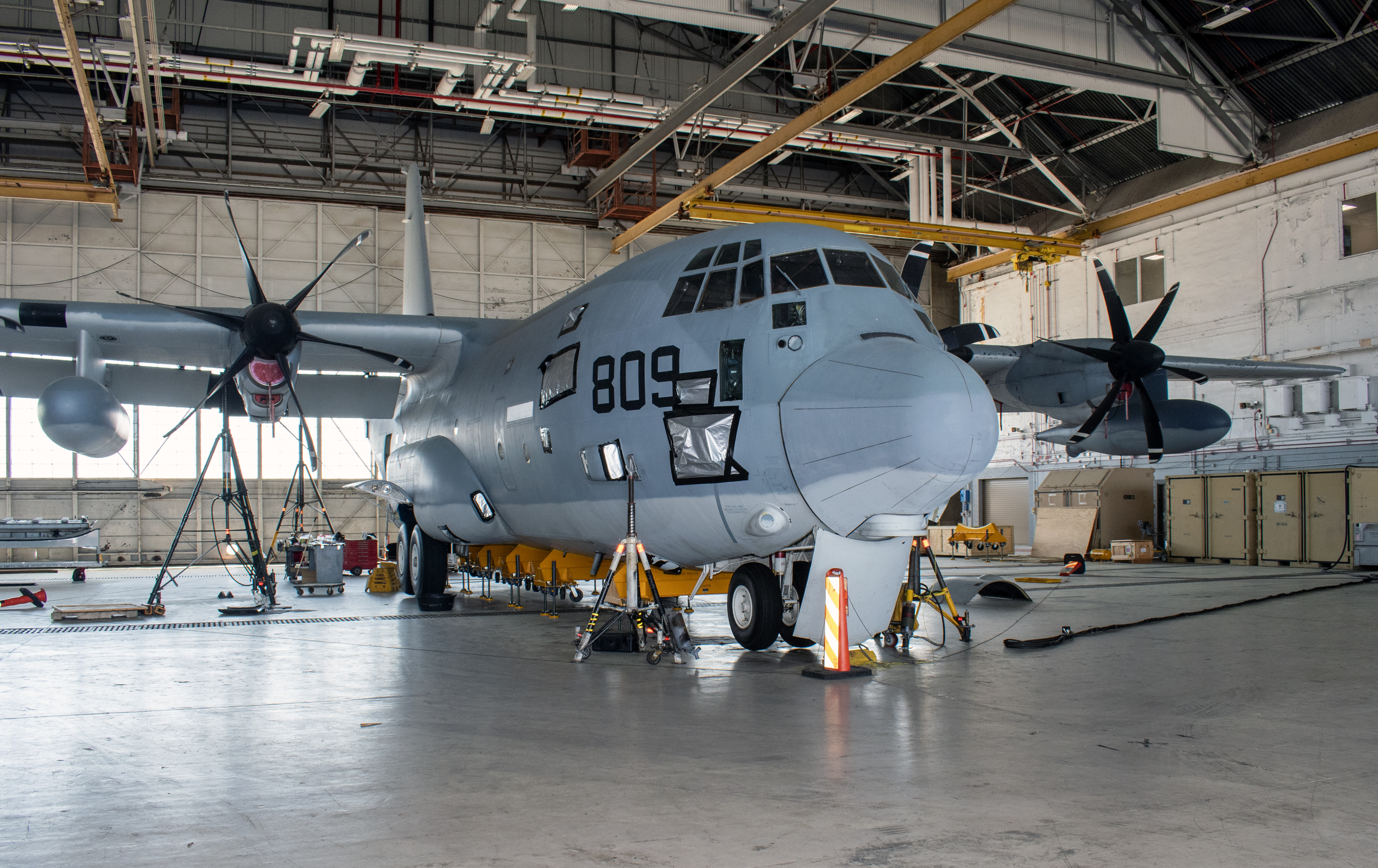 Beating the clock: FRCE rapid repair team keeps C-130 on schedule ...