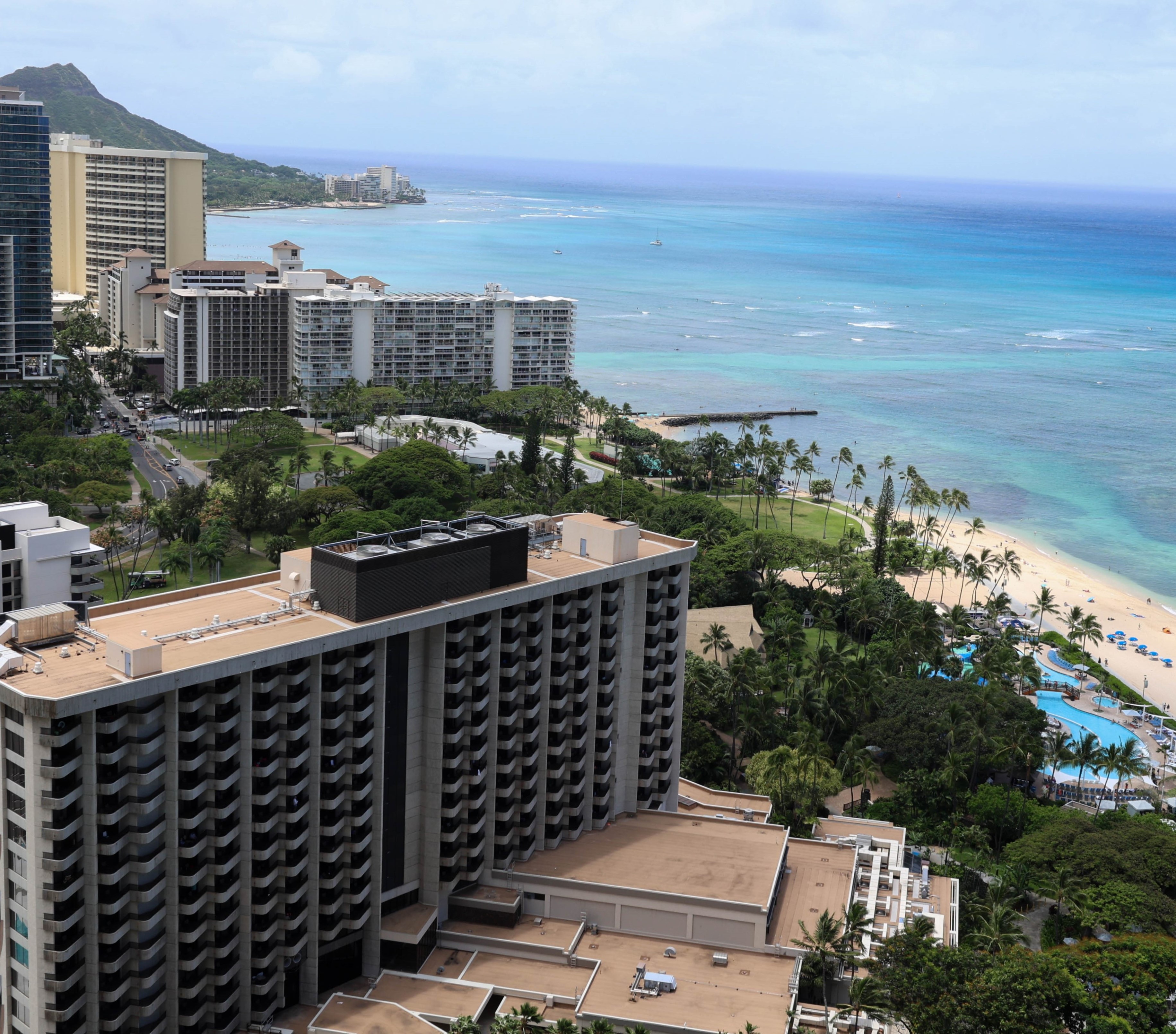 Supporting those who serve in the heart of paradise > U.S. Army ...