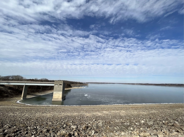 U.S. Army Corps of Engineers announces beach closures at Pomona Lake ...