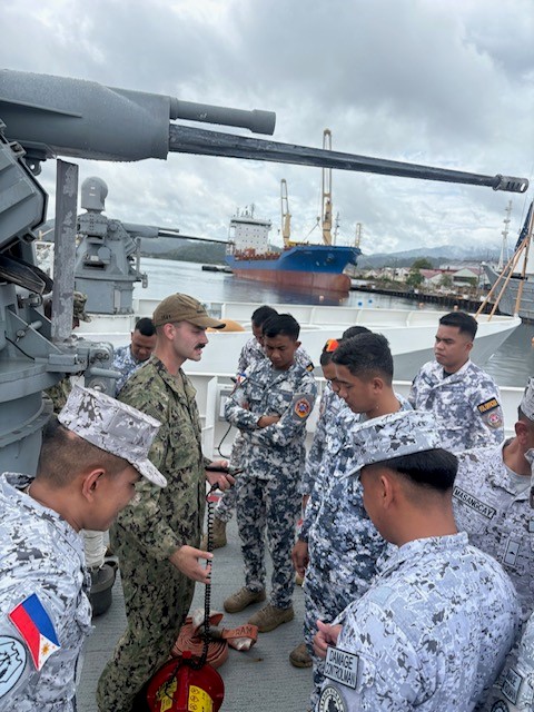 Philippine, U.S. forces conduct Maritime Cooperative Activity > U.S ...