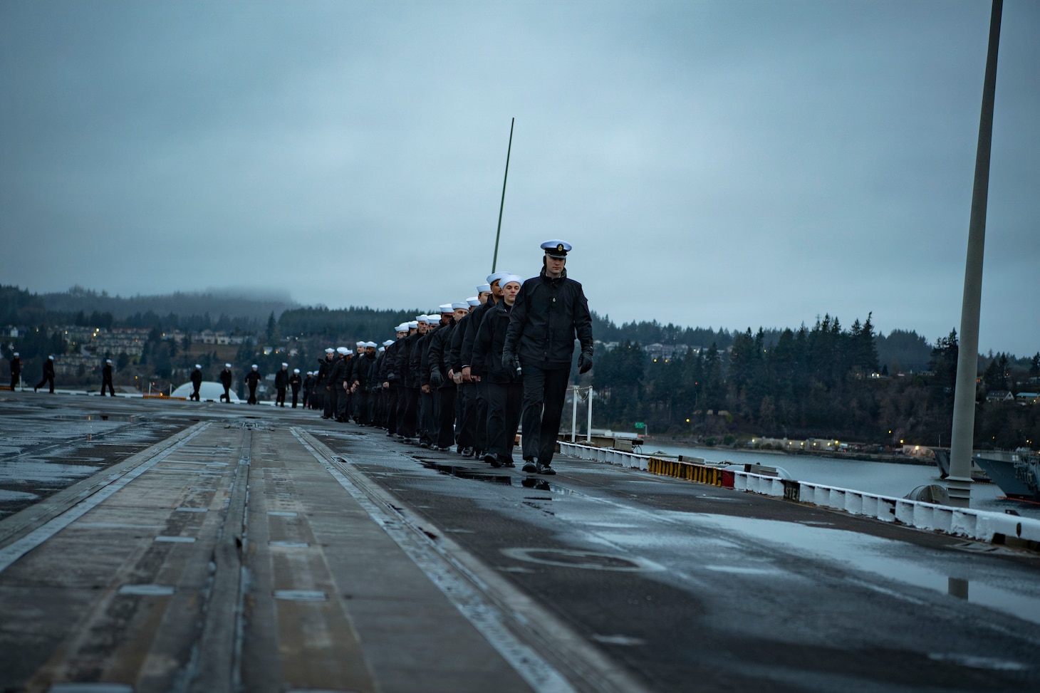 USS Nimitz Conducts Milestone Departure from Naval Base Kitsap > United ...