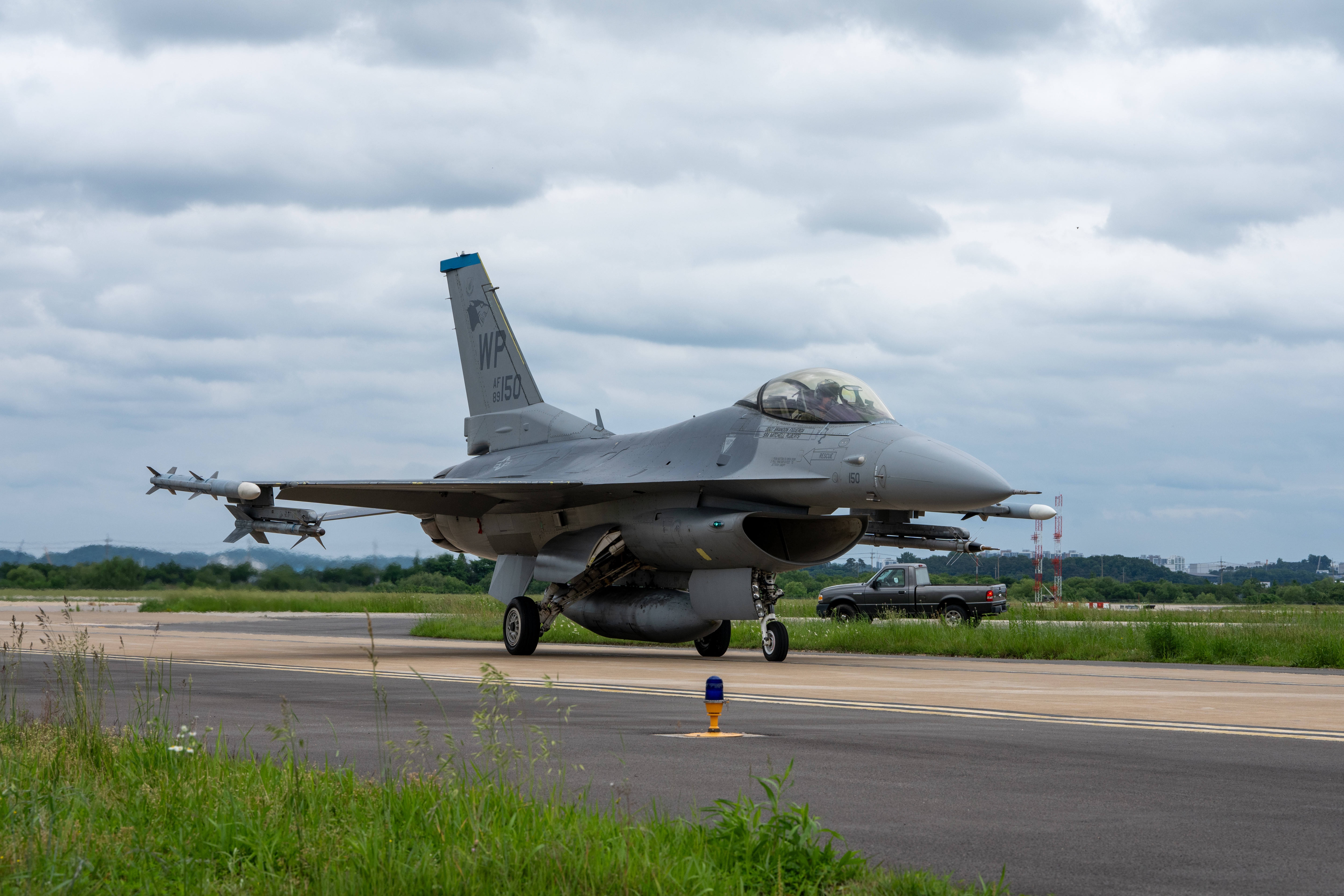 51st FW deputy commander takes final flight > Osan Air Base > Article ...